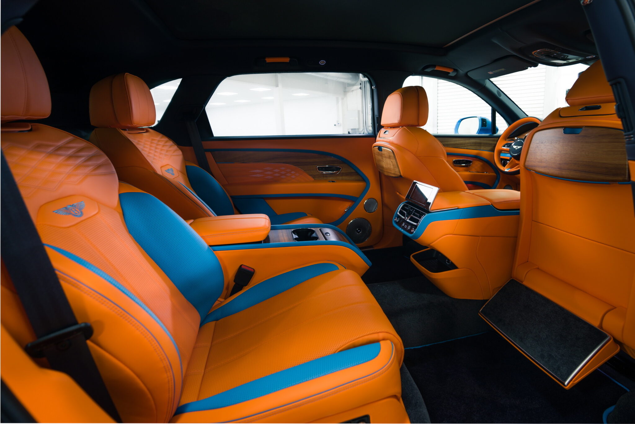 Couple Wanted A Two-Tone Bentayga, So Bentley Launched The Option A ...