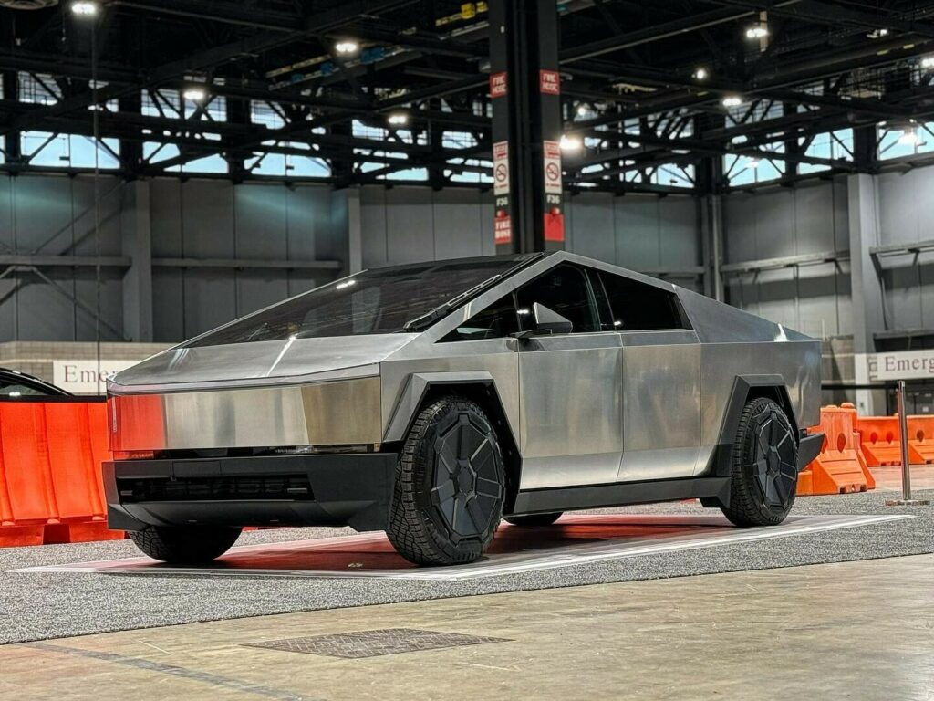 So Much For The Windy City, The Chicago Auto Show Blew | Carscoops