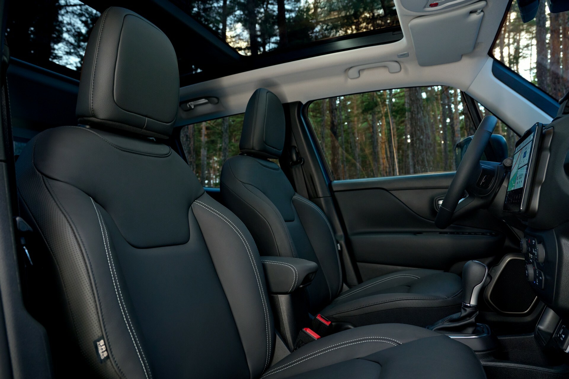 2024 Jeep Renegade Gets Digital Cluster And New Infotainment System In ...