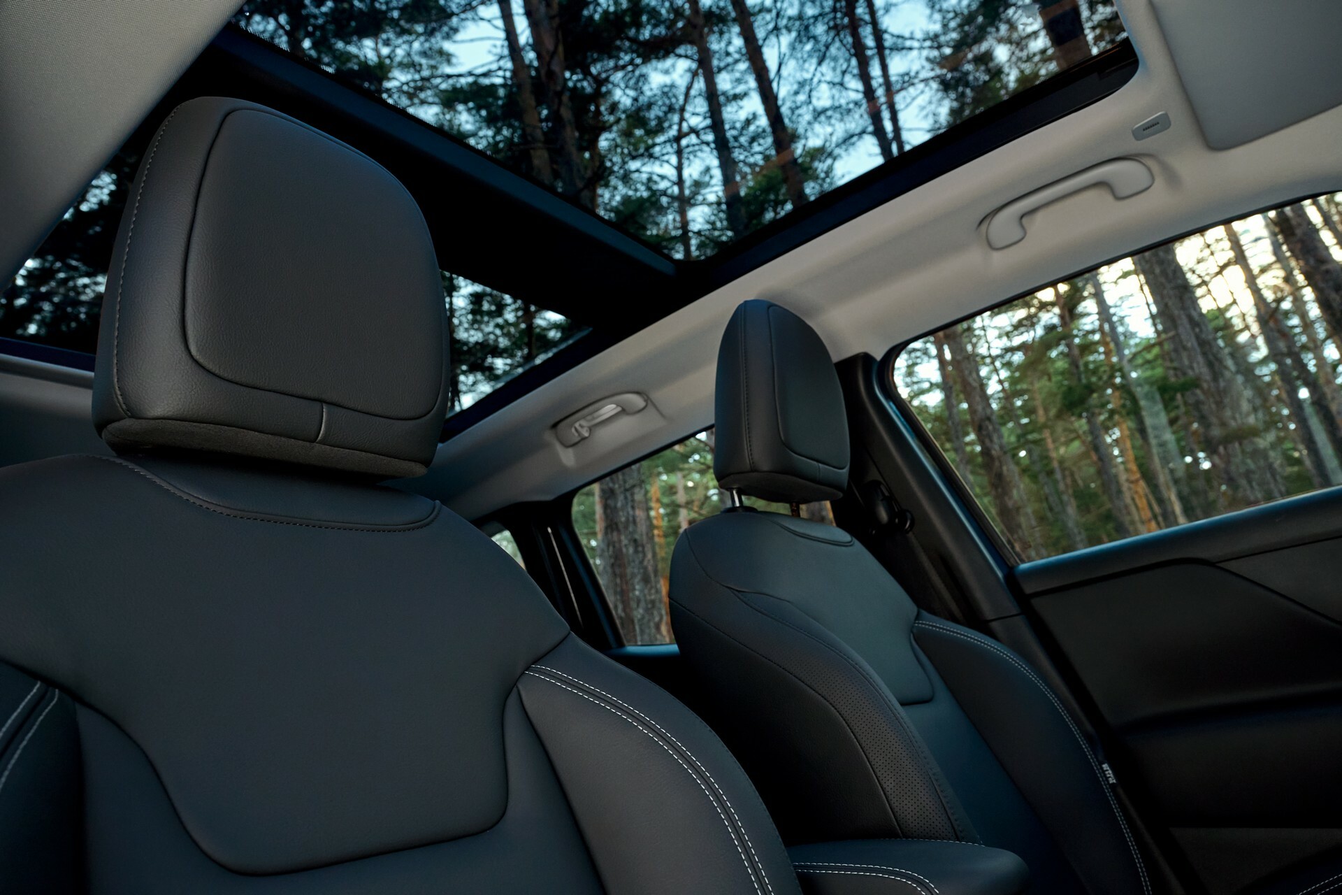 2024 Jeep Renegade Gets Digital Cluster And New Infotainment System In ...