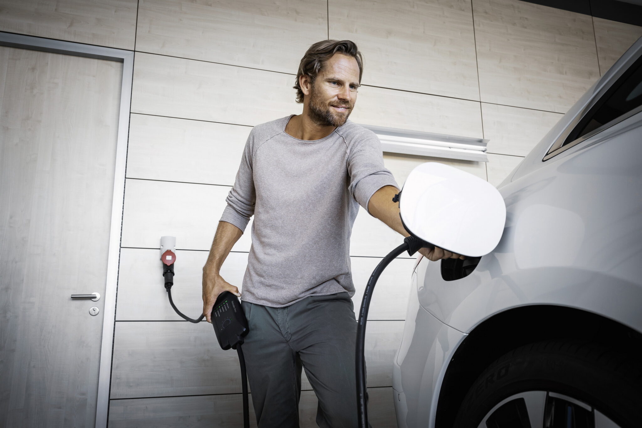 Mercedes Unveils Ultra-Portable ‘Wallbox’ for Roaming EVs | Carscoops