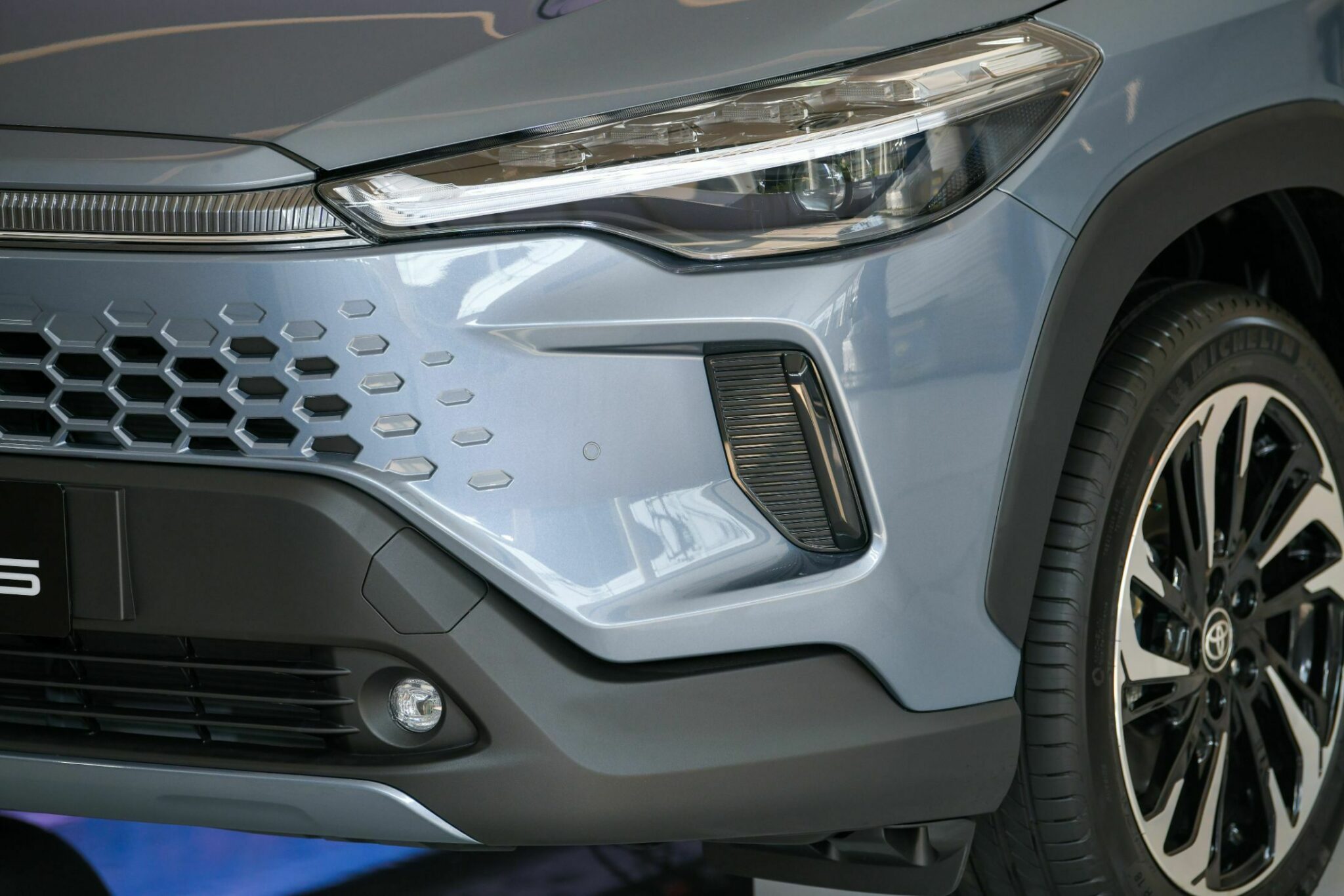 2024 Toyota Corolla Cross Facelift Debuts In Thailand With New Grille ...