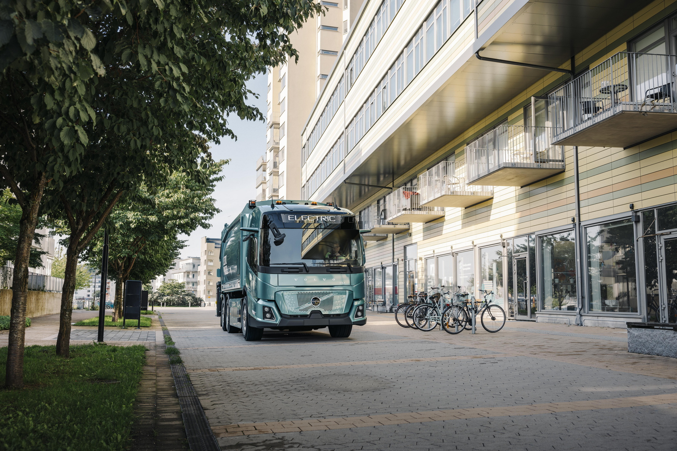 Volvo’s First EV-Only Truck Set To Pick Up European Garbage | Carscoops