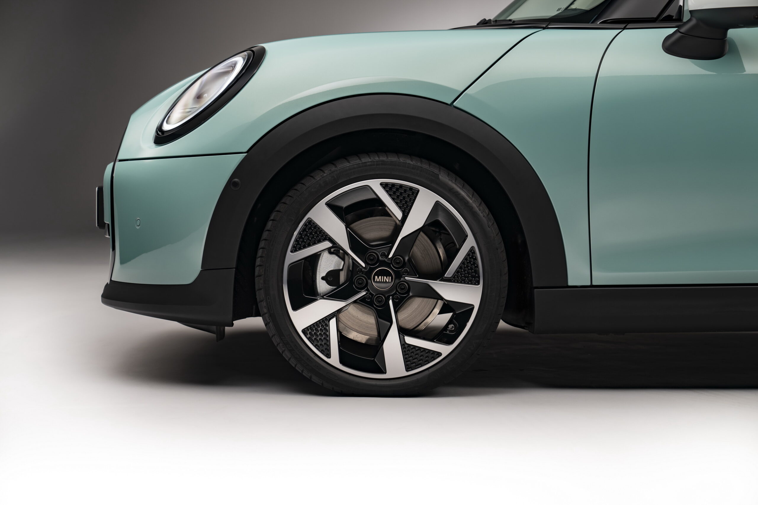 2025 MINI Cooper Lands With Combustion Power And Up To 201 HP | Carscoops