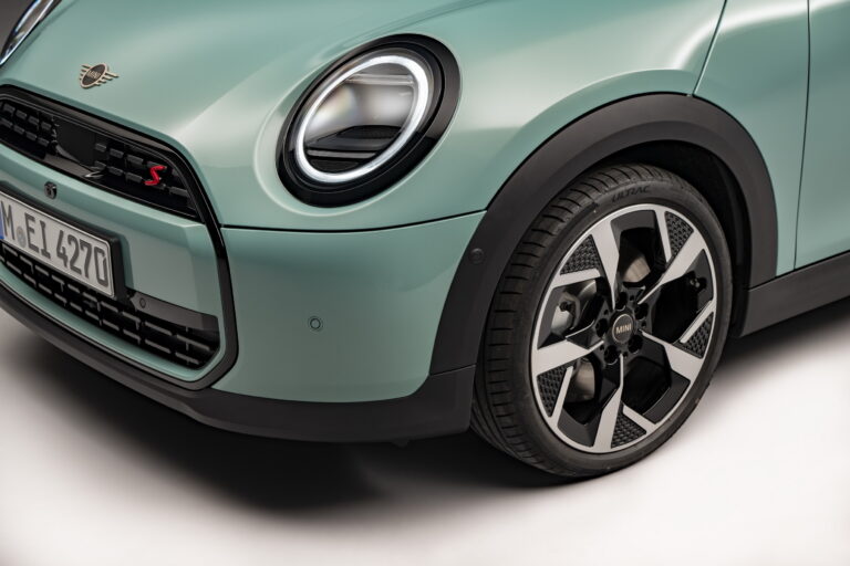 2025 MINI Cooper Lands With Combustion Power And Up To 201 HP | Carscoops