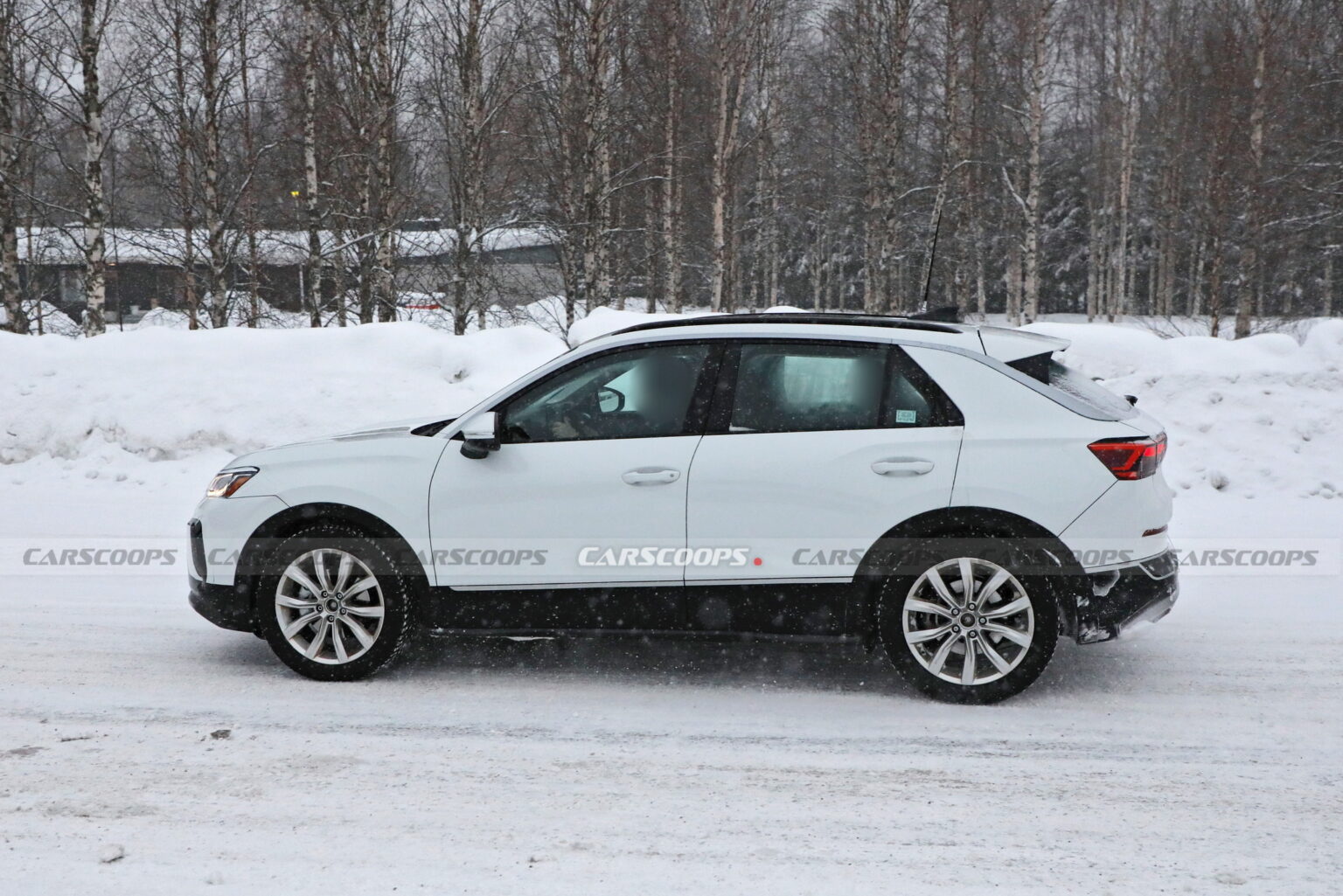 2025 Volkswagen T-Roc Spied For The First Time | Carscoops