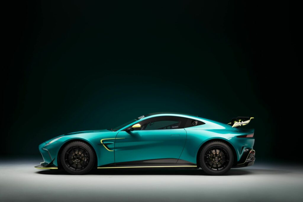 Aston Martin Vantage GT4 Racer Makes Our Appetite For A Hotter Road ...