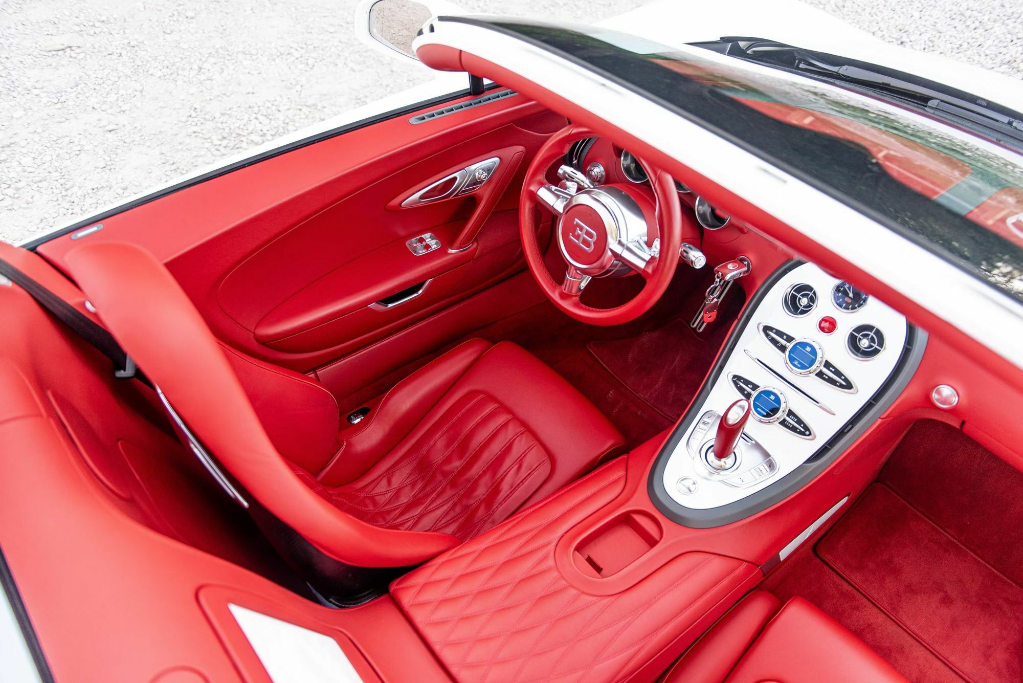 Celebrate The Year Of The Dragon With This Bespoke Bugatti Veyron Grand ...