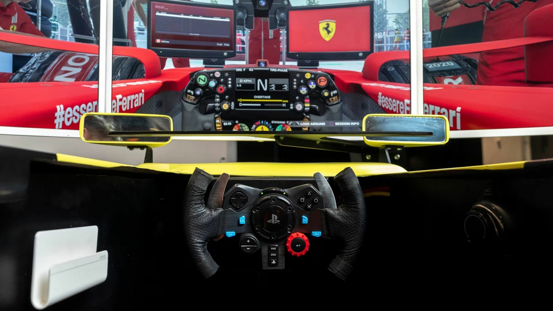 Full-Size F1 Simulator Will Take Your Man Cave To The Next Level ...