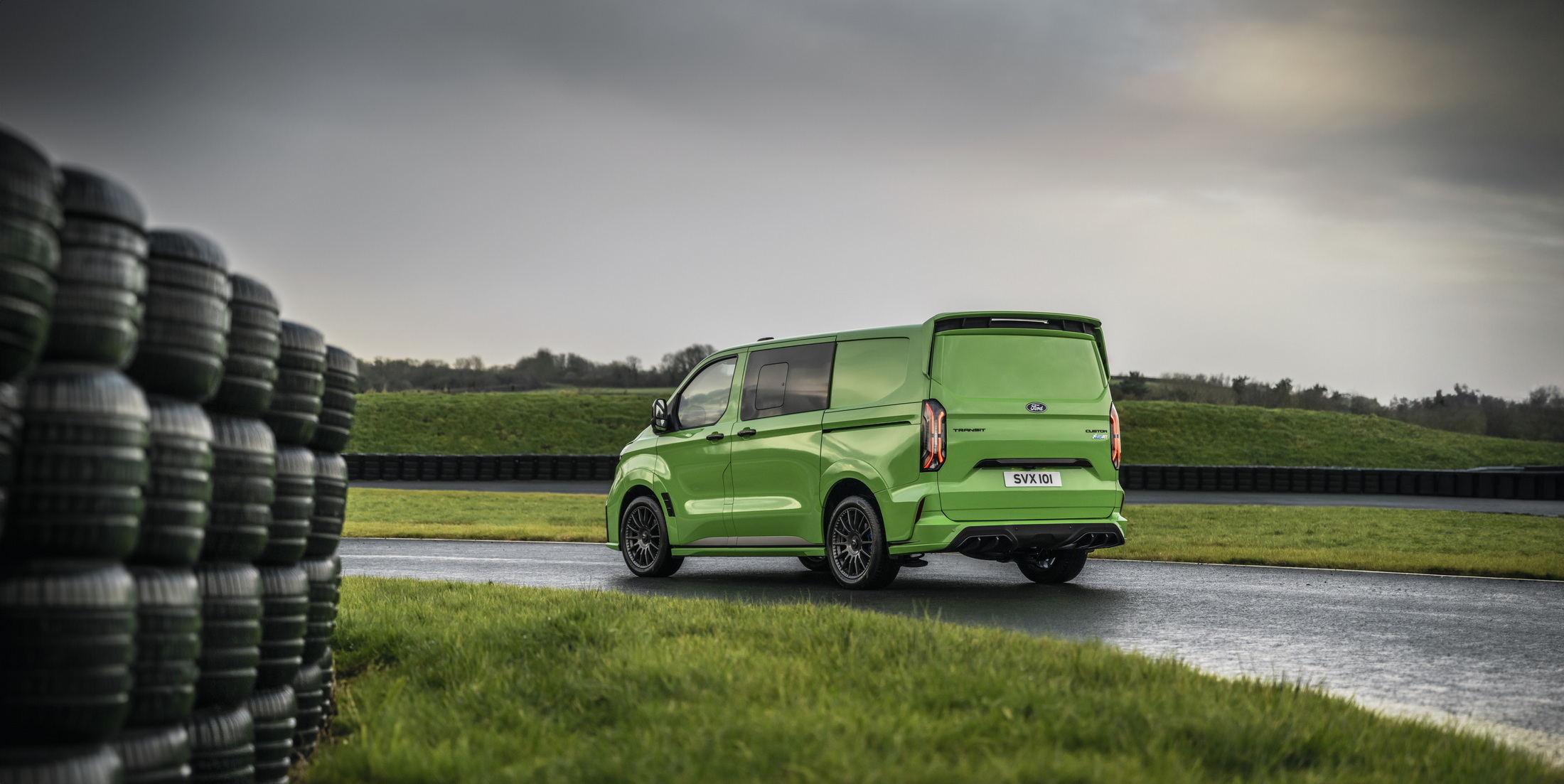 Ford Transit Custom MS-RT Looks Ready To Hit 200 MPH But Sadly It Can’t ...