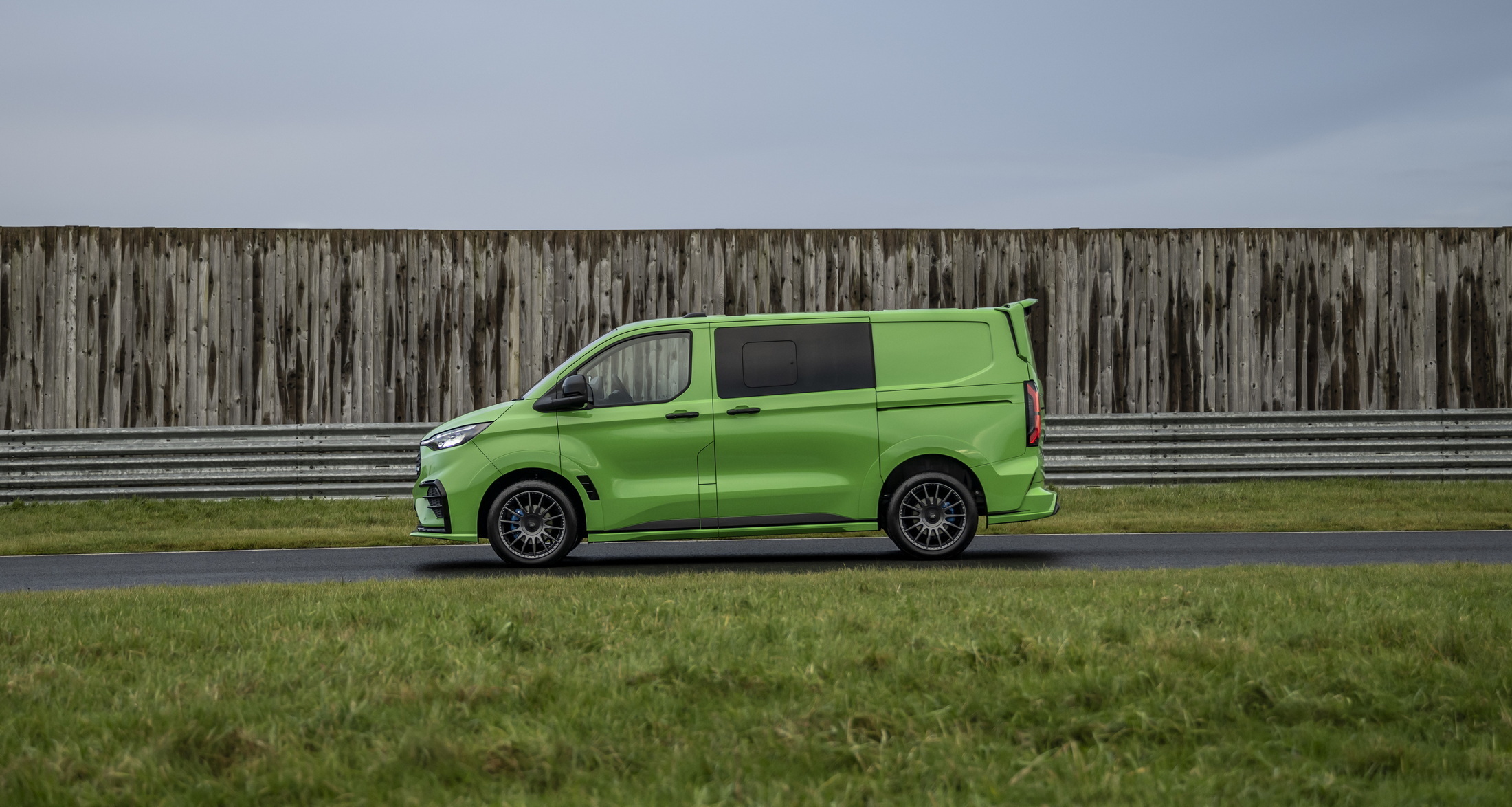 Ford Transit Custom MS-RT Looks Ready To Hit 200 MPH But Sadly It Can’t ...