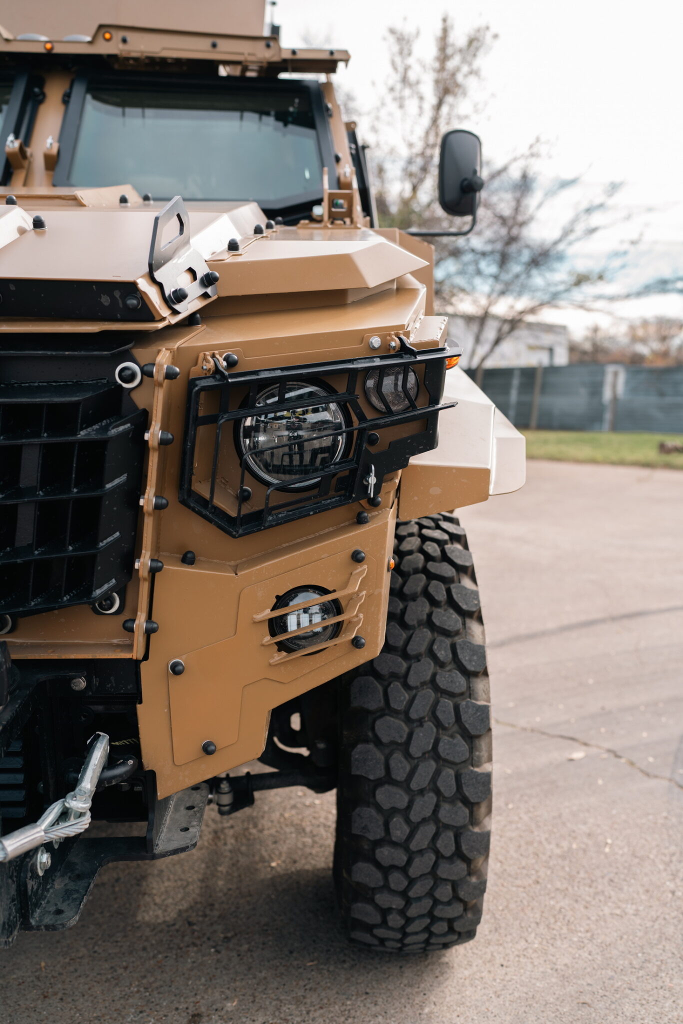 The Monstrous Atlas APC Is A $400k Ford-Based Military Truck For ...