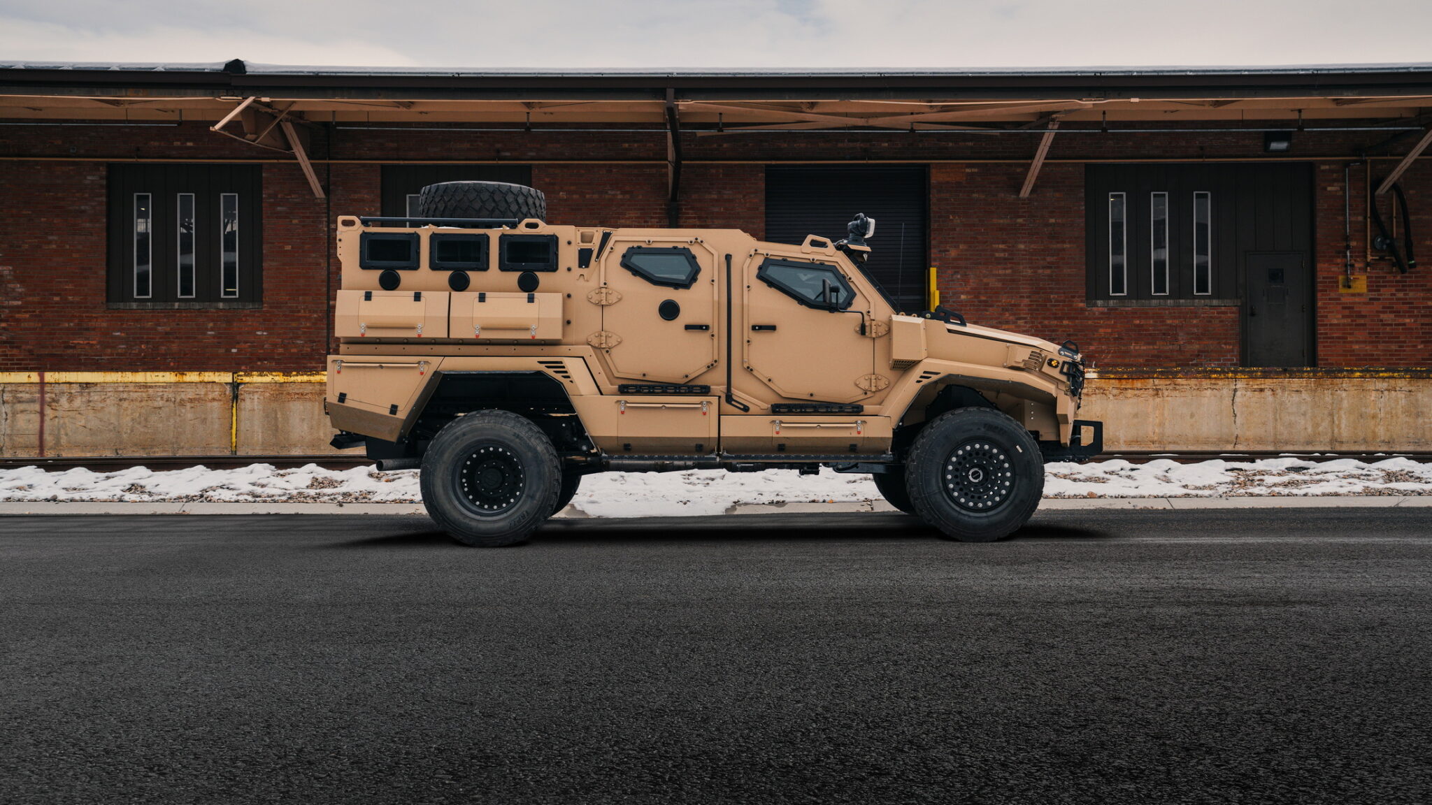 The Monstrous Atlas APC Is A $400k Ford-Based Military Truck For ...