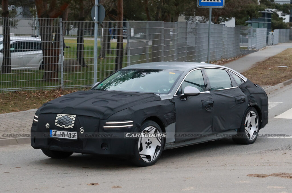 Facelifted Genesis G80 Electrified Shares 2025 ICE Car’s Glitzy Update ...