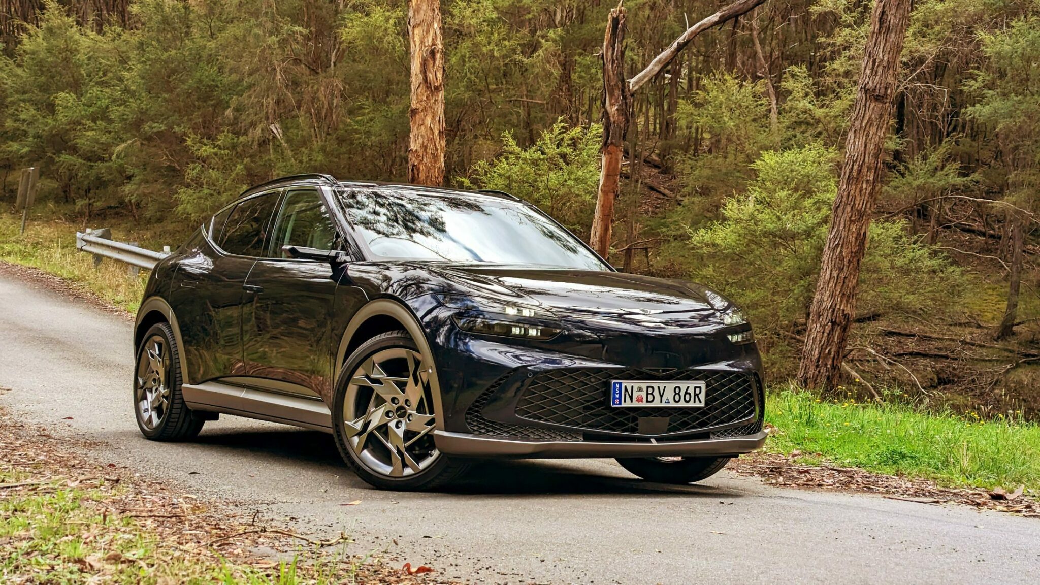 Can This EV Park Better Than You? Genesis GV60’s Remote Parking Trick ...