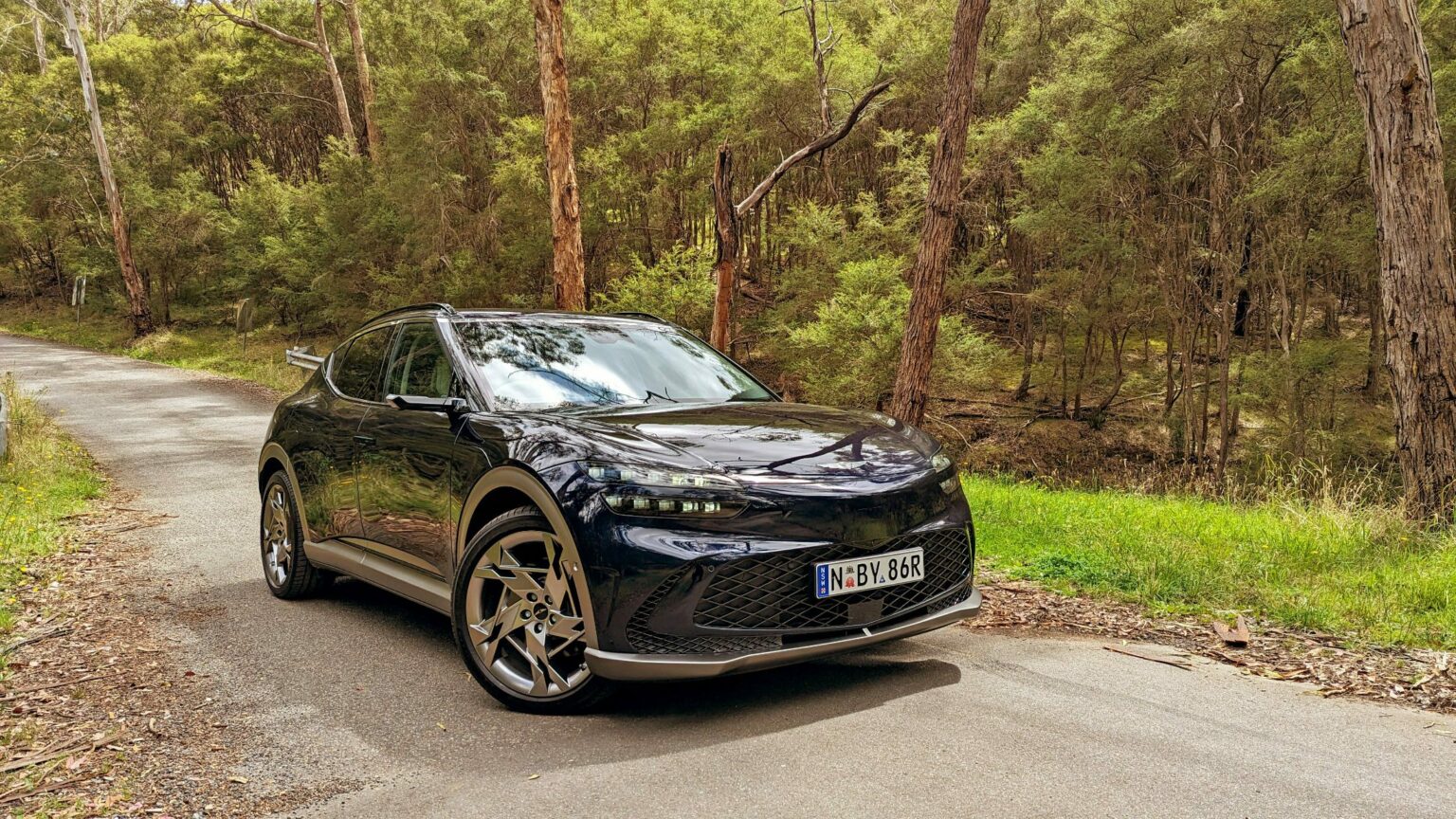 Can This EV Park Better Than You? Genesis GV60’s Remote Parking Trick ...