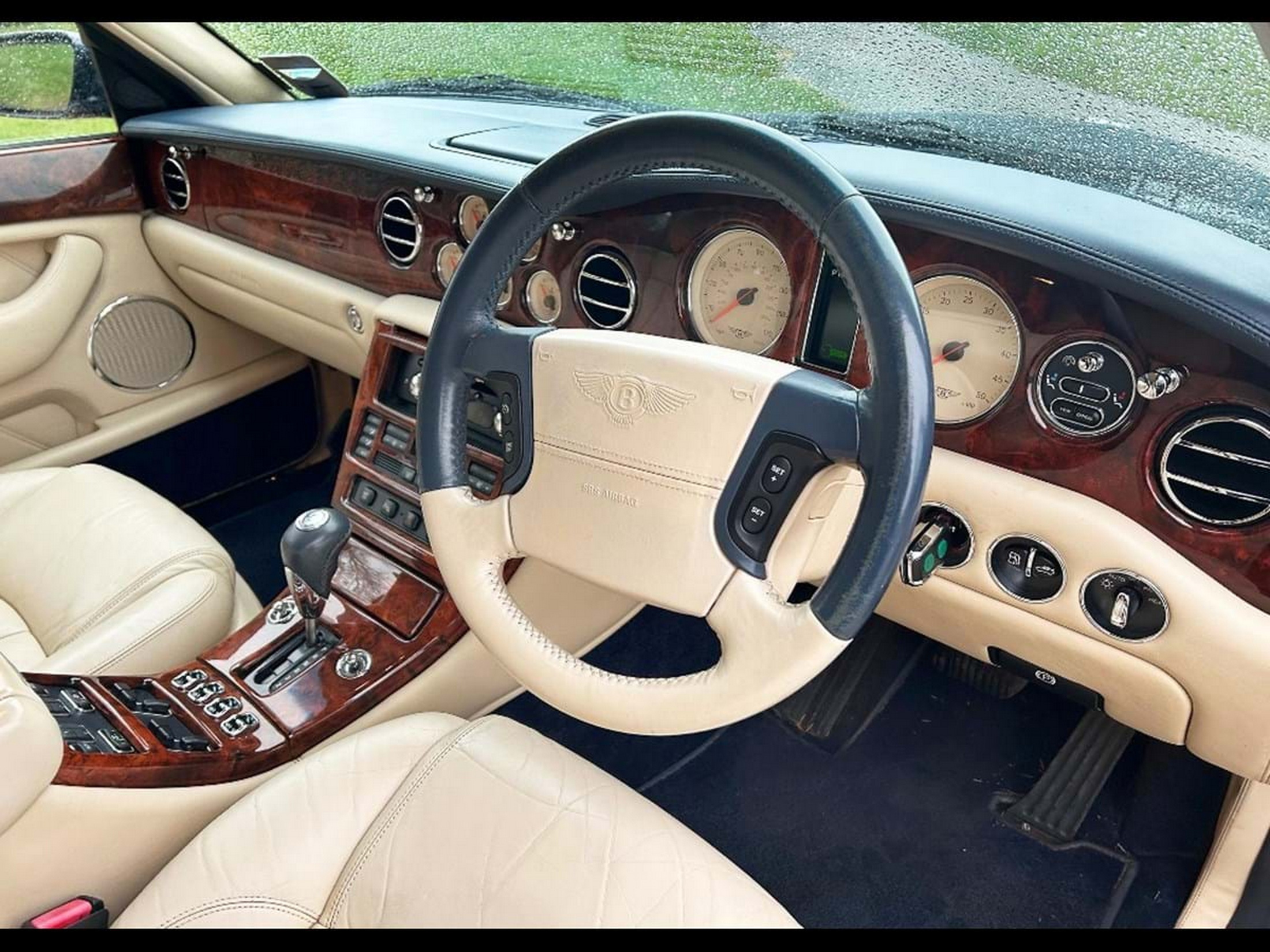 Drive Like Royalty In This Bentley Arnage R Once Owned By Princess Anne ...