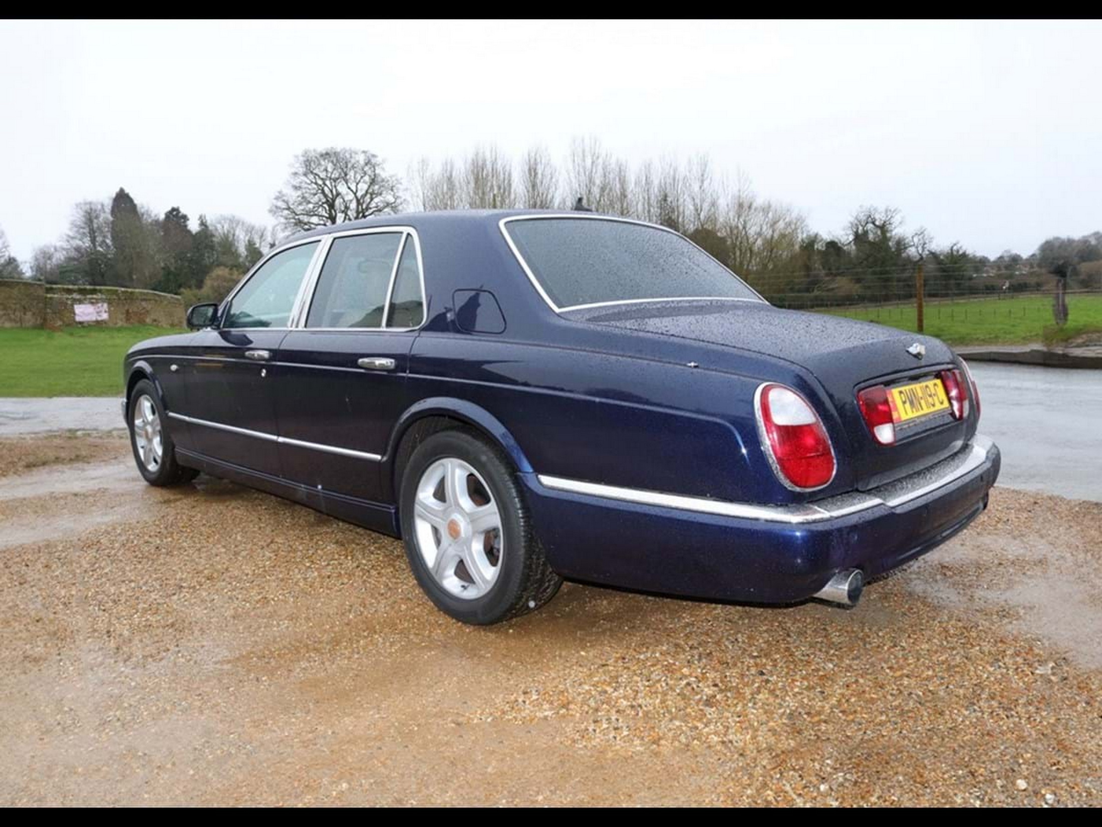 Drive Like Royalty In This Bentley Arnage R Once Owned By Princess Anne ...