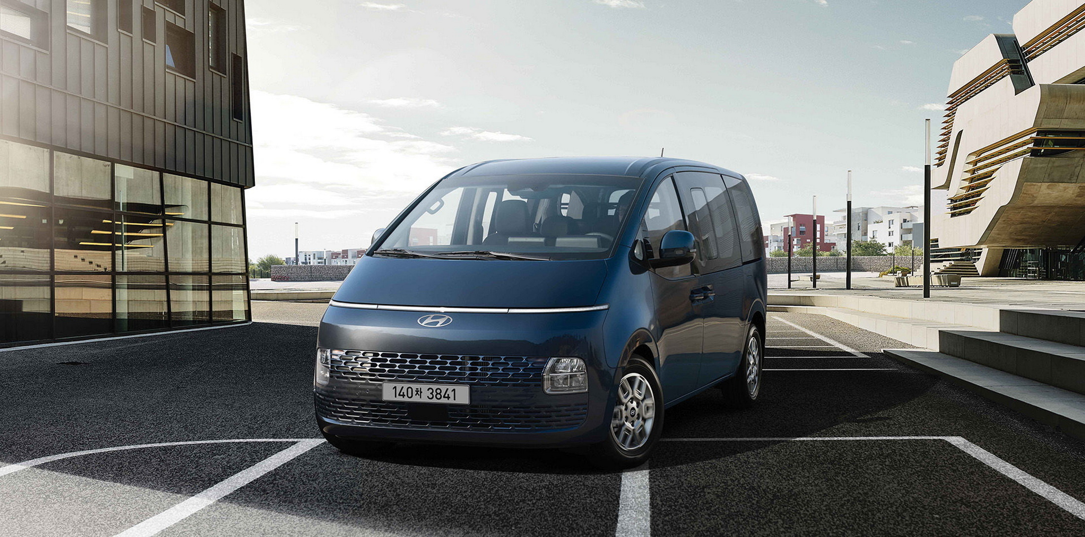 2024 Hyundai Staria Gains Hybrid Option With 242 HP | Carscoops