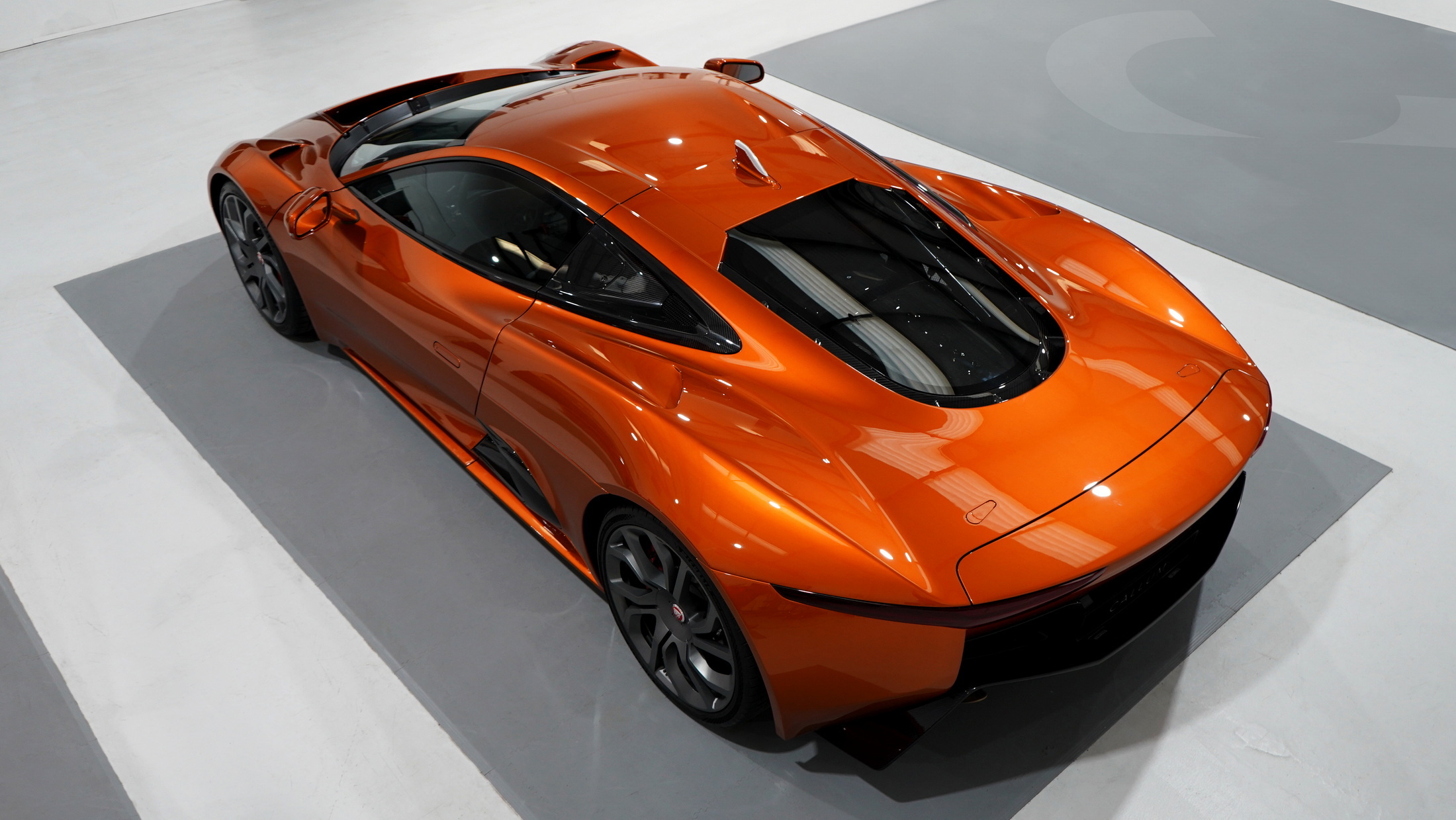 007’s Gorgeous Jaguar C-X75 Gets Street-Legal Makeover By Callum ...
