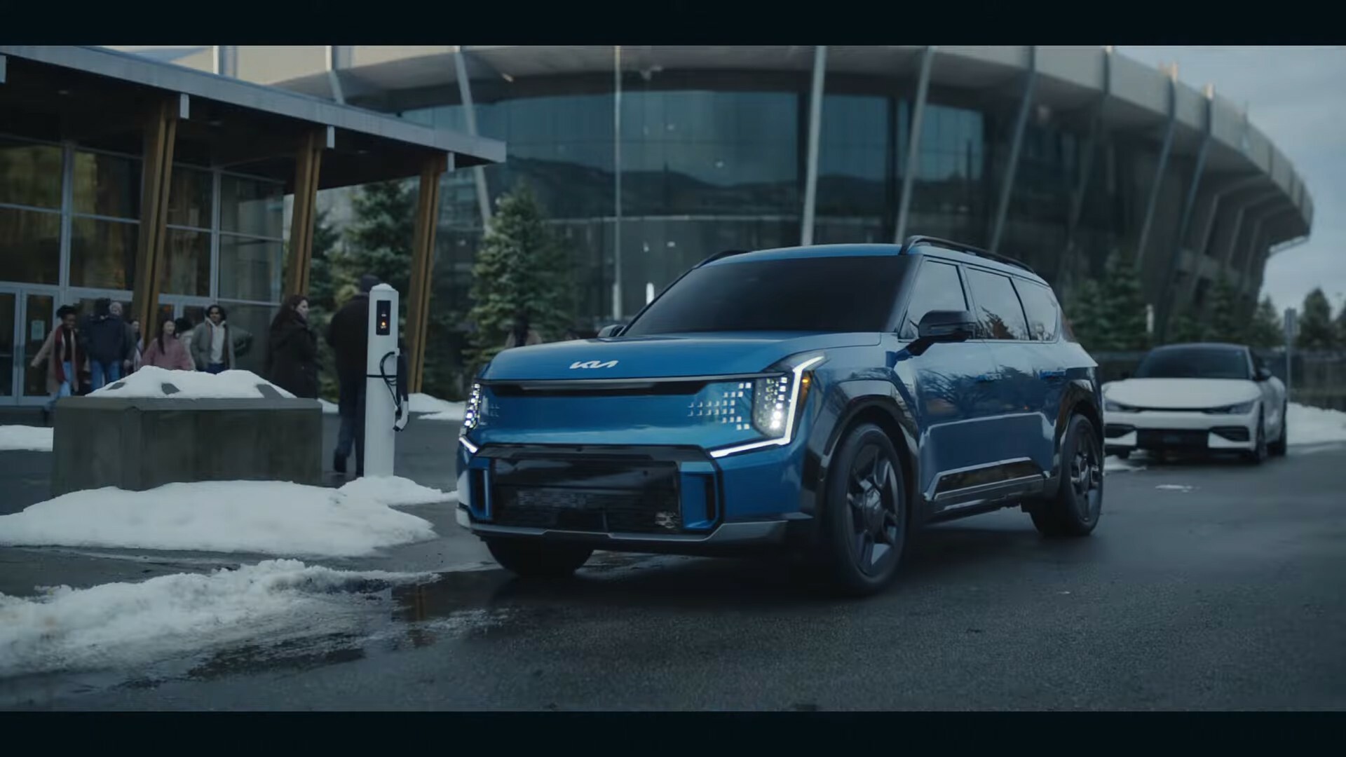 Kia EV9 Stars In Super Bowl Commercial That Aims To Pull At The ...