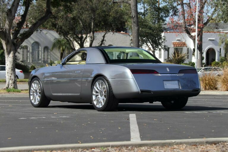 The Lincoln Mark X Concept Still Looks Amazing And It’s Going Back Up ...