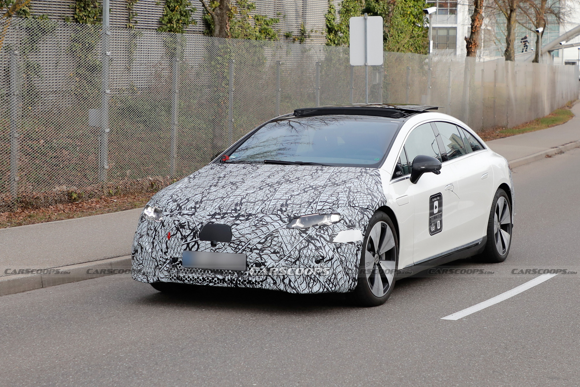 The Mercedes EQS Is Getting A Facelift But Still Looks Like An Egg ...