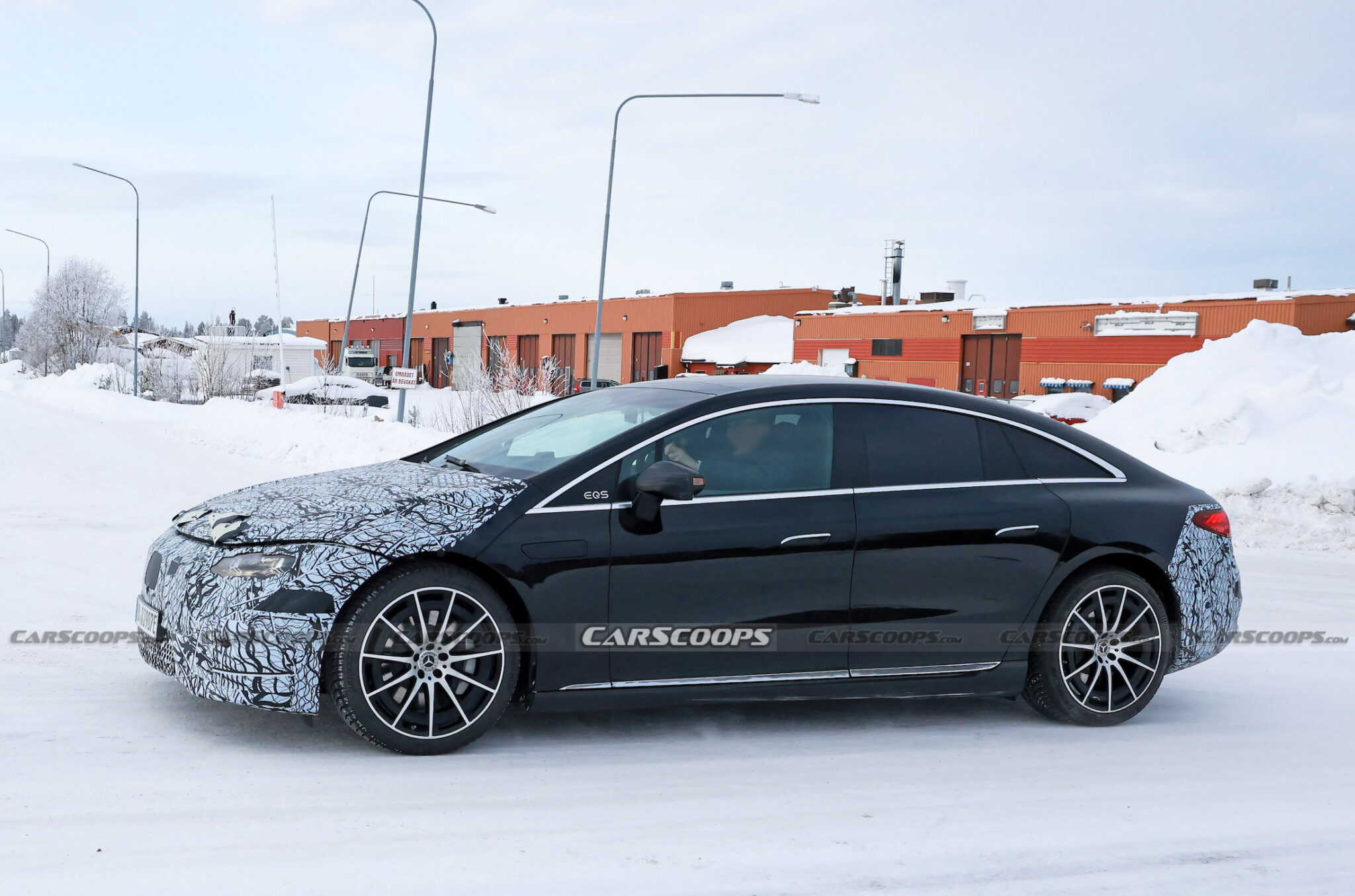 2025 Mercedes EQS Gets Classic Grille And Executive Rear Seats, Still ...