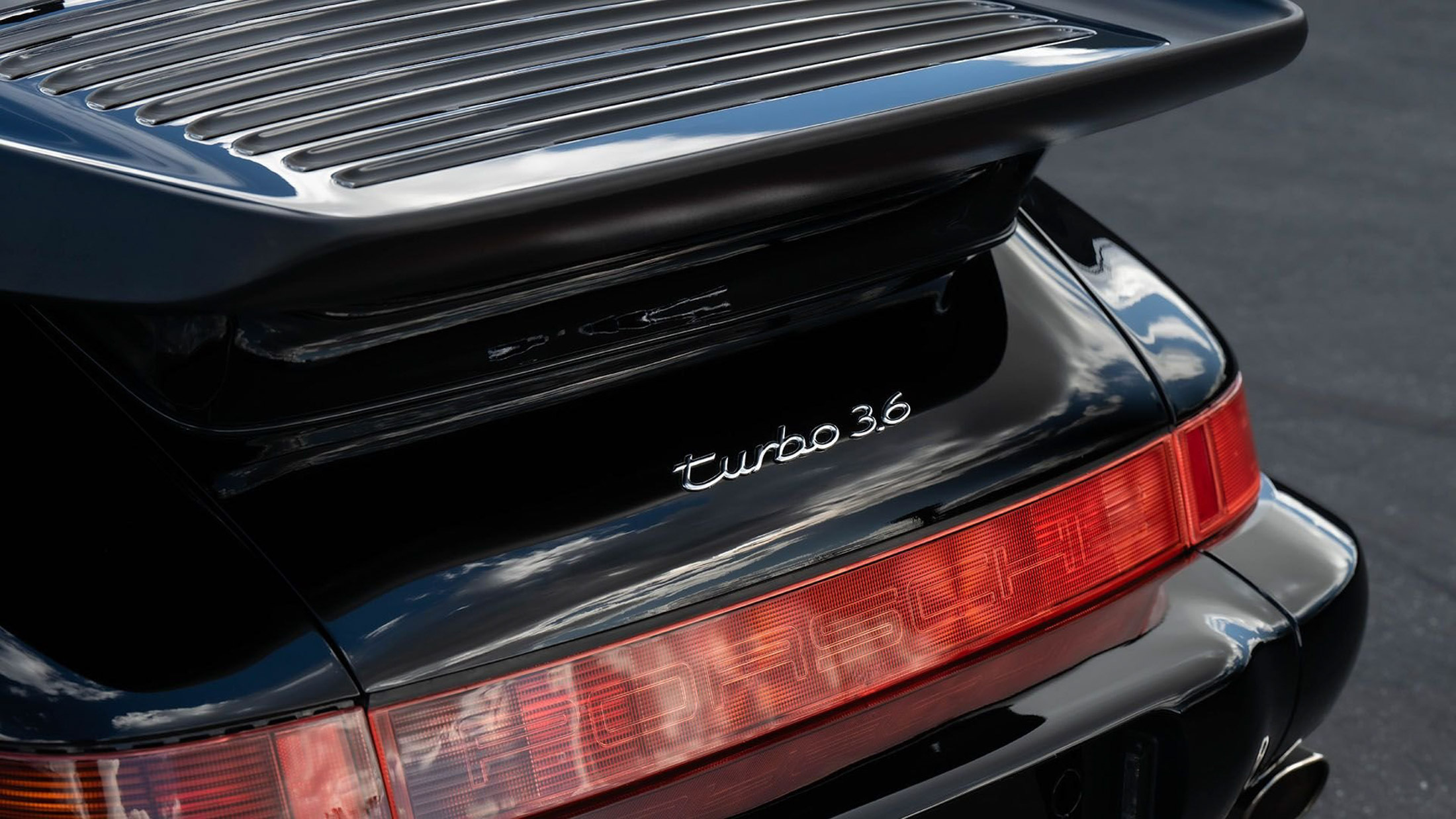 Porsche 964 Turbo S With Comfort Seats Is A Sledgehammer With A Soft ...