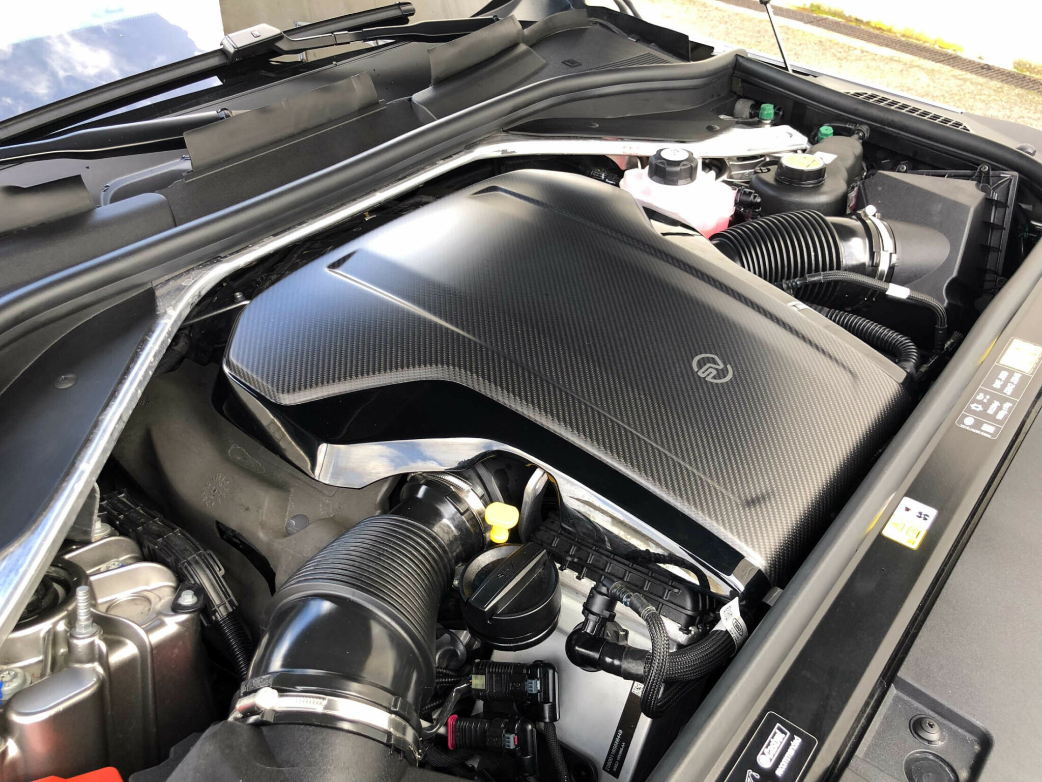 Review: New Range Rover Sport SV With BMW M Power Should Have Aston’s ...