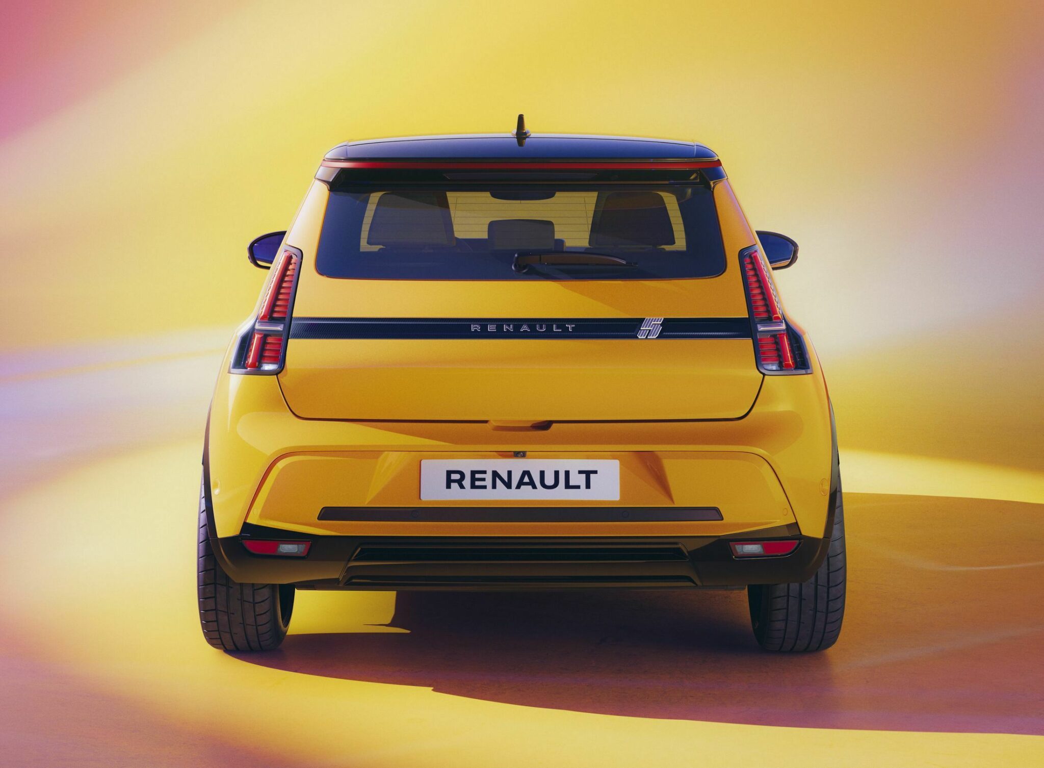 New Renault 5 E-Tech Is A Retro Mini Cooper EV Rival For $27,000 ...
