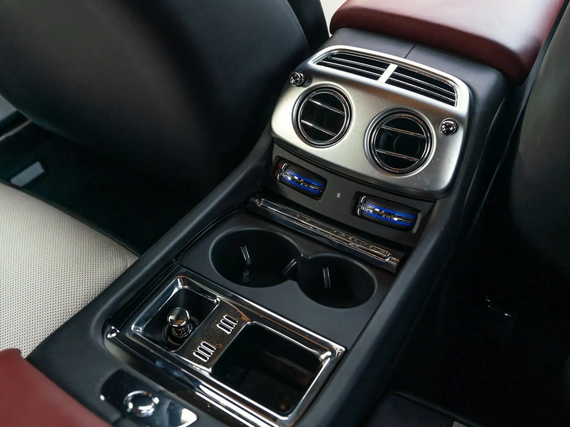 One-Off Rolls-Royce Silver Spectre Shooting Brake Going Up For Auction ...