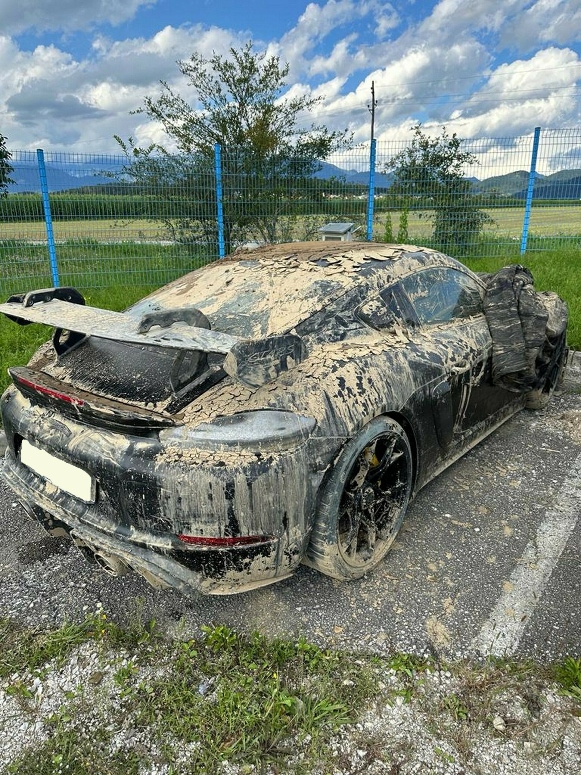 Project Seacret: Resurrecting A Submerged 471-Mile Porsche Cayman GT4 ...