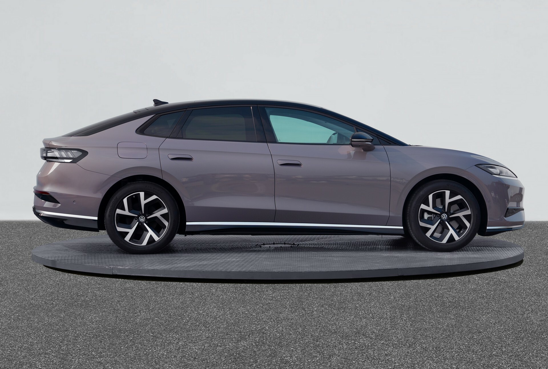 There’s A New VW ID.7 Electric Sedan, And It’s Only For China | Carscoops