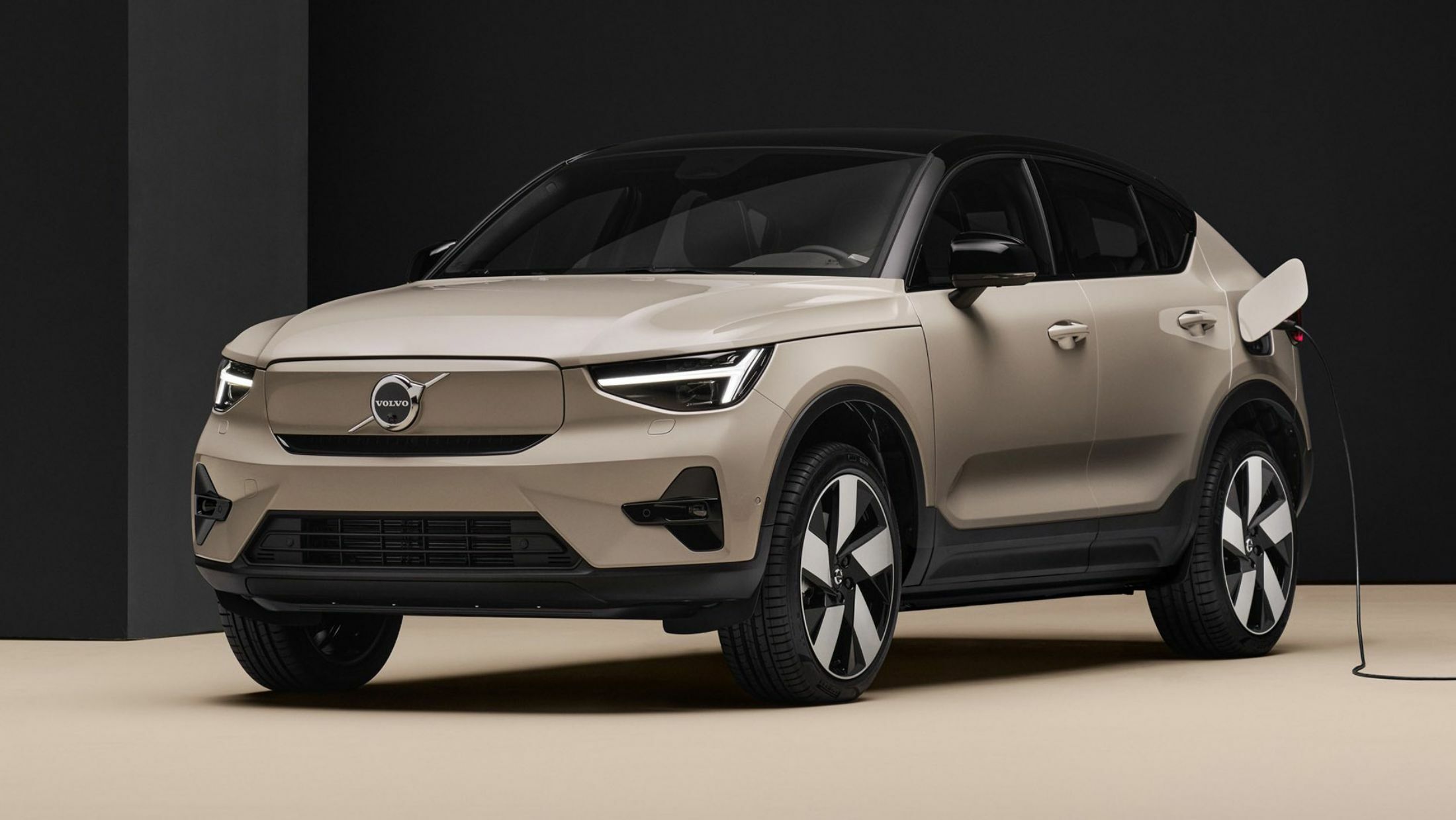 Volvo’s Electric SUVs Reborn As EX40 & EC40 As It Ditches ‘Recharge ...