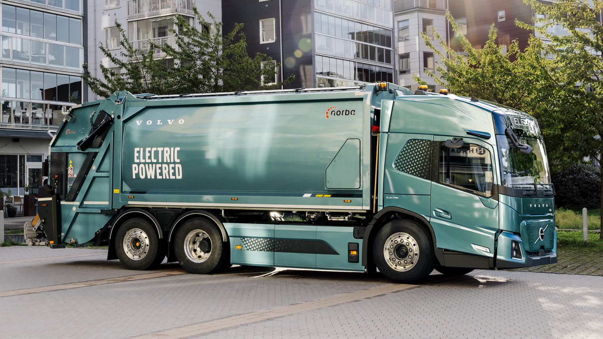 Volvo’s First EV-Only Truck Set To Pick Up European Garbage | Carscoops