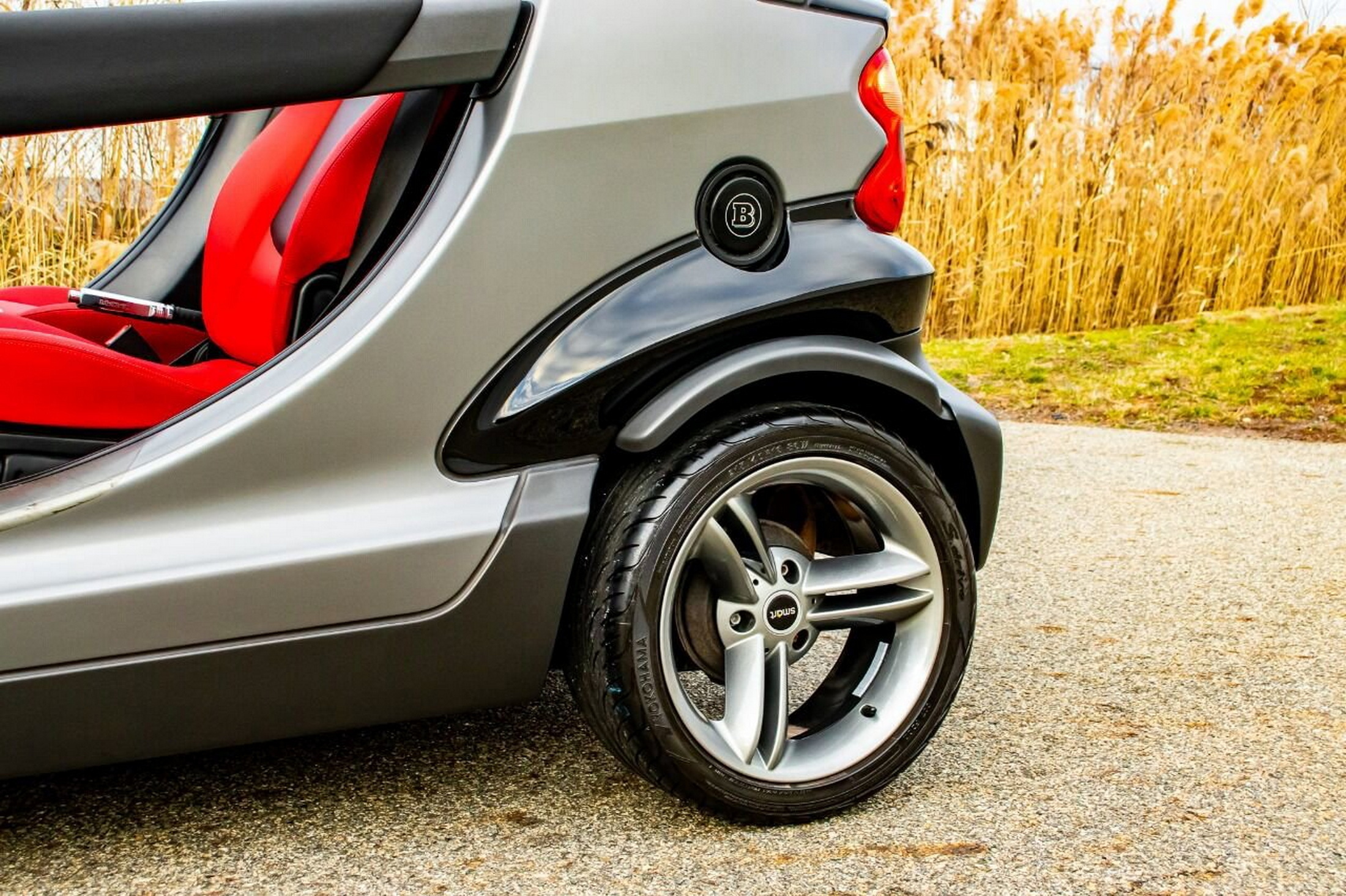 Tiny Smart Crossblade Will Burn A Gigantic $58k Hole In Your Pocket ...