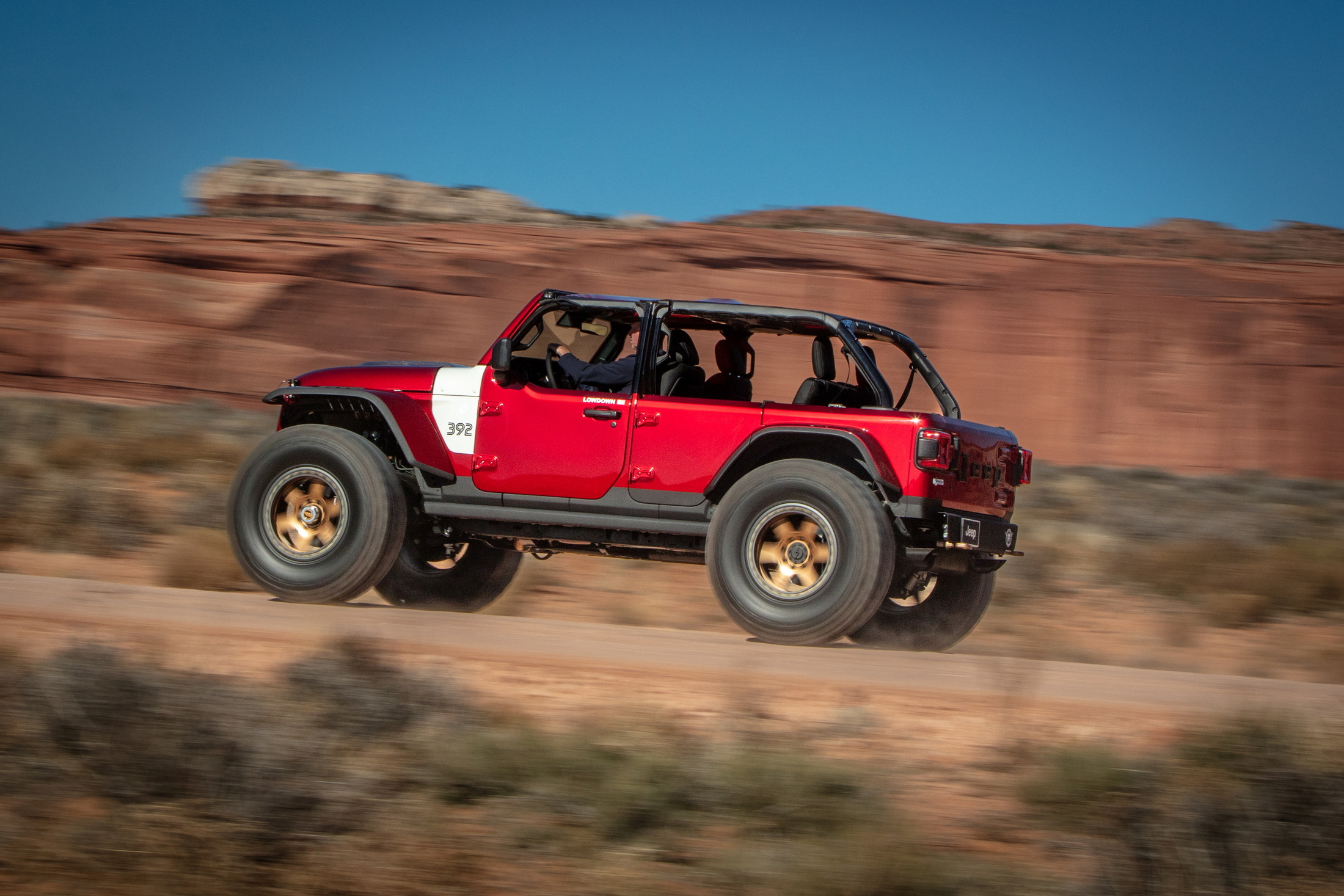 Jeep Brings 4 Concepts To Easter Safari Including Vacationeer Camper ...