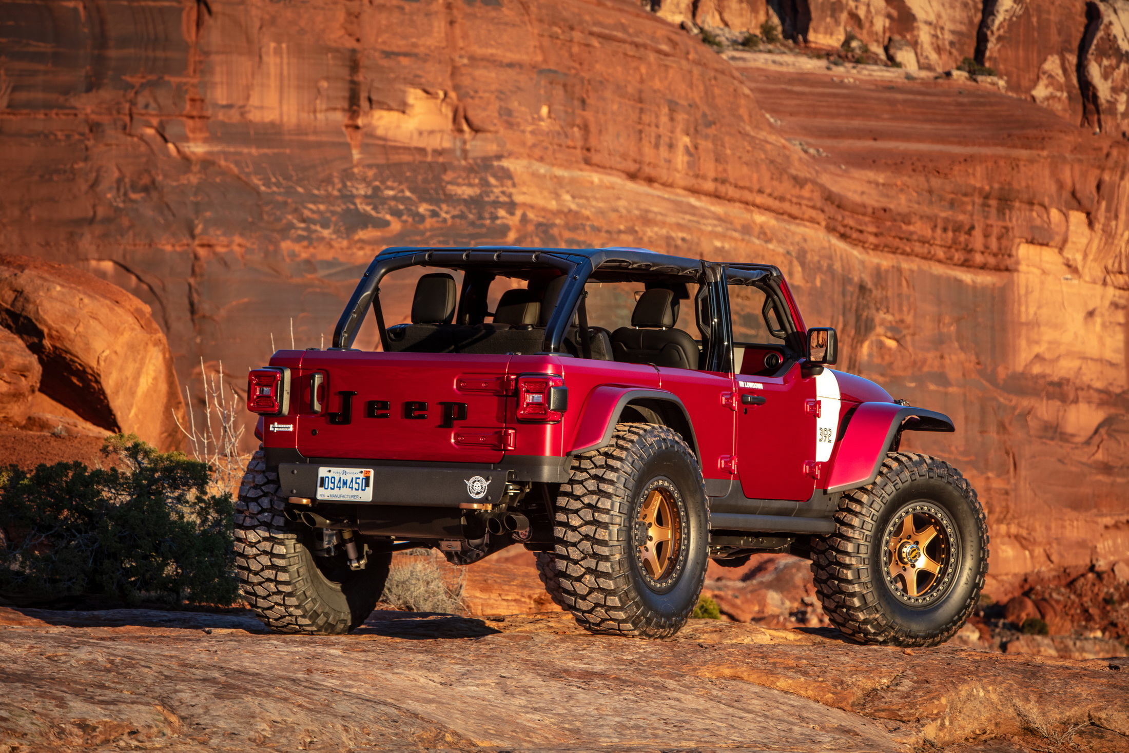 Jeep Brings 4 Concepts To Easter Safari Including Vacationeer Camper ...
