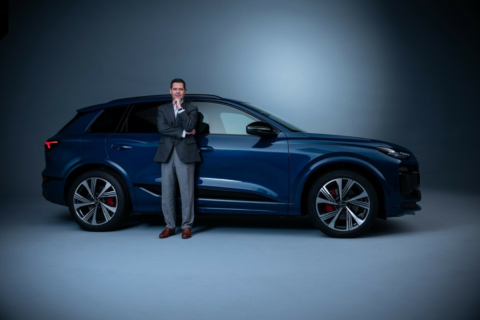 2025 Audi Q6 And SQ6 E-Tron Debut With Up To 510 HP And 388 Miles Of ...