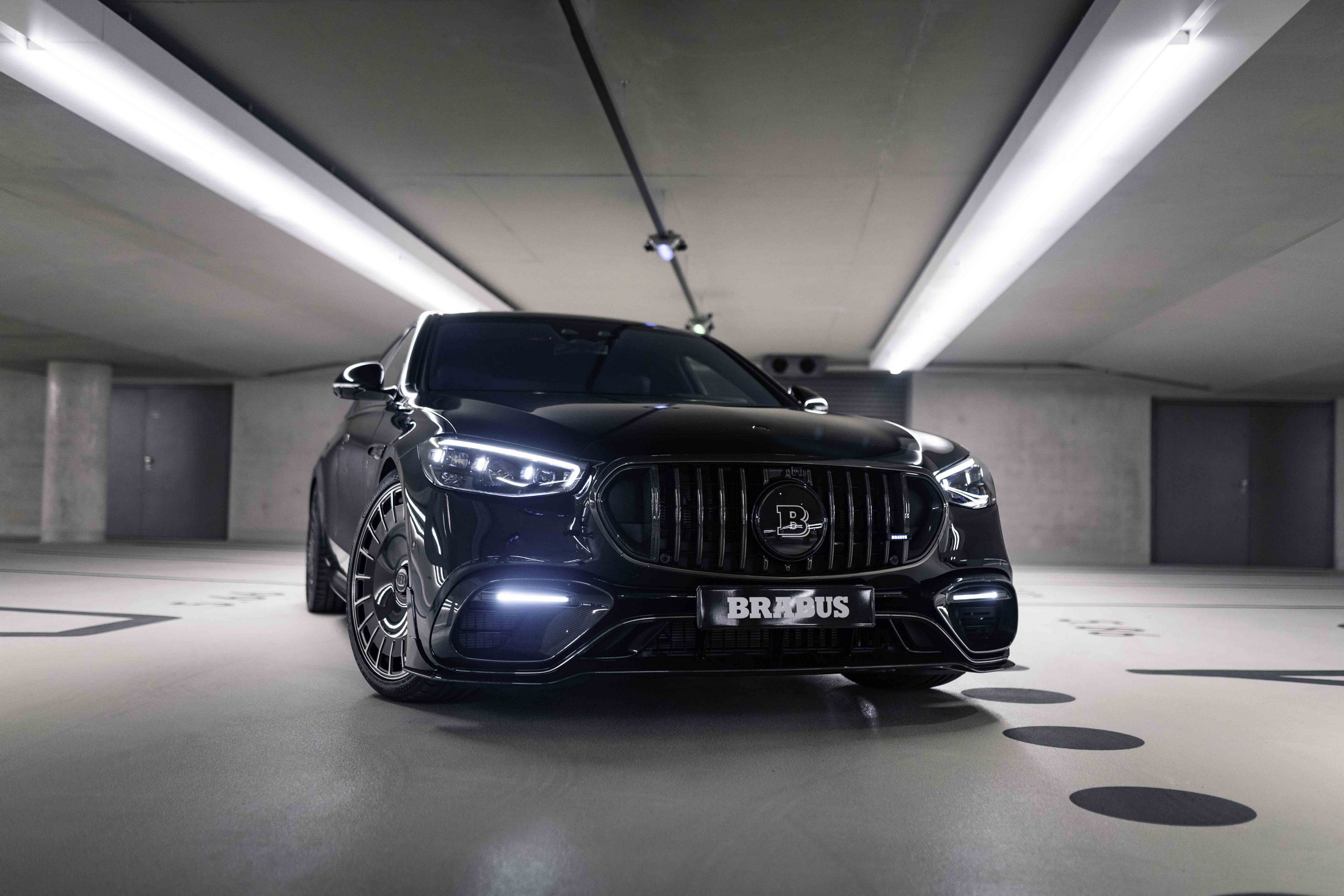 Brabus Turns The Mercedes-AMG S63 E Performance Into A 917-HP Luxury ...