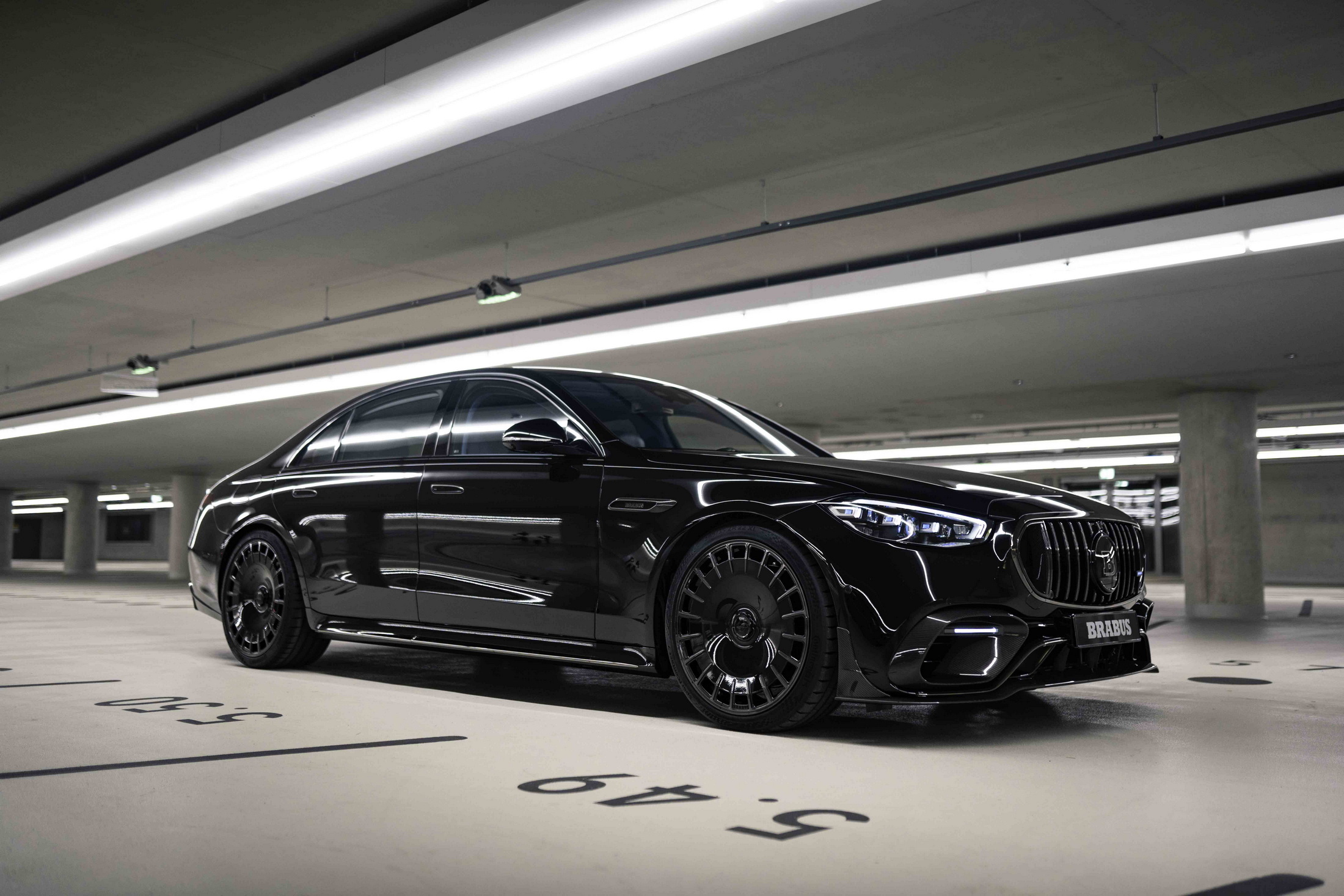 Brabus Turns The Mercedes-AMG S63 E Performance Into A 917-HP Luxury ...