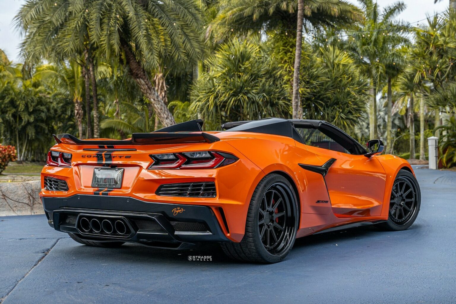 Amplify Orange C8 Corvette Z06 Looks Just As Exotic As An Italian ...