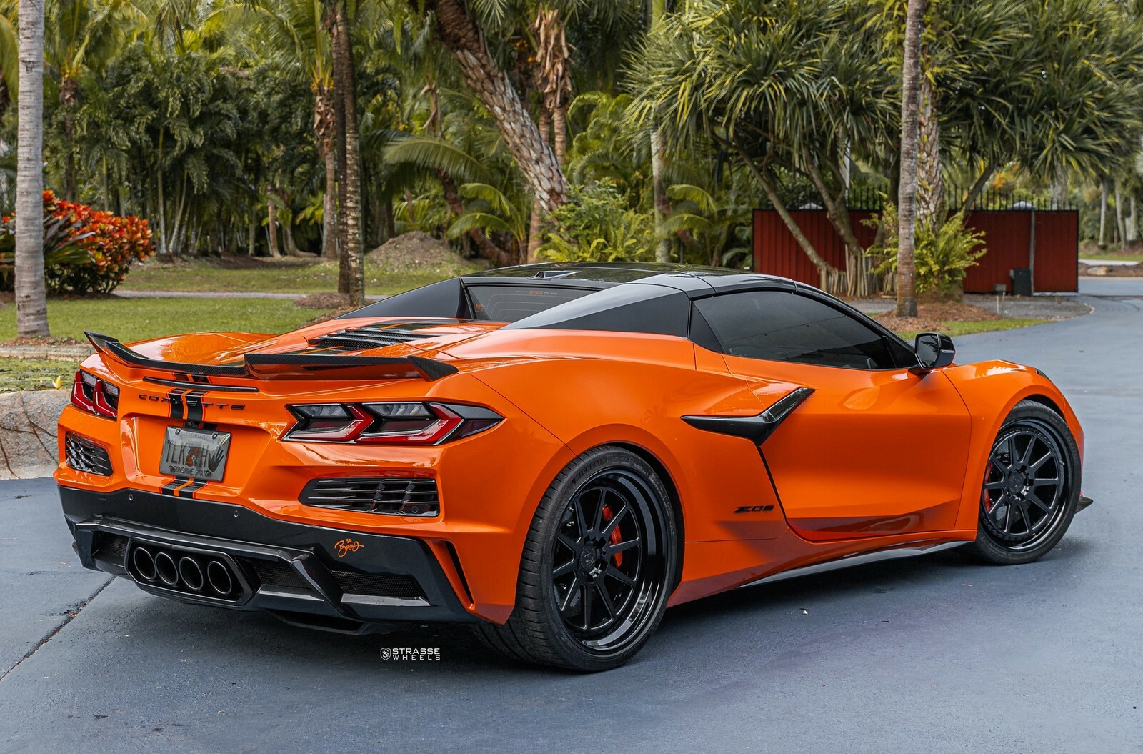 Amplify Orange C8 Corvette Z06 Looks Just As Exotic As An Italian ...