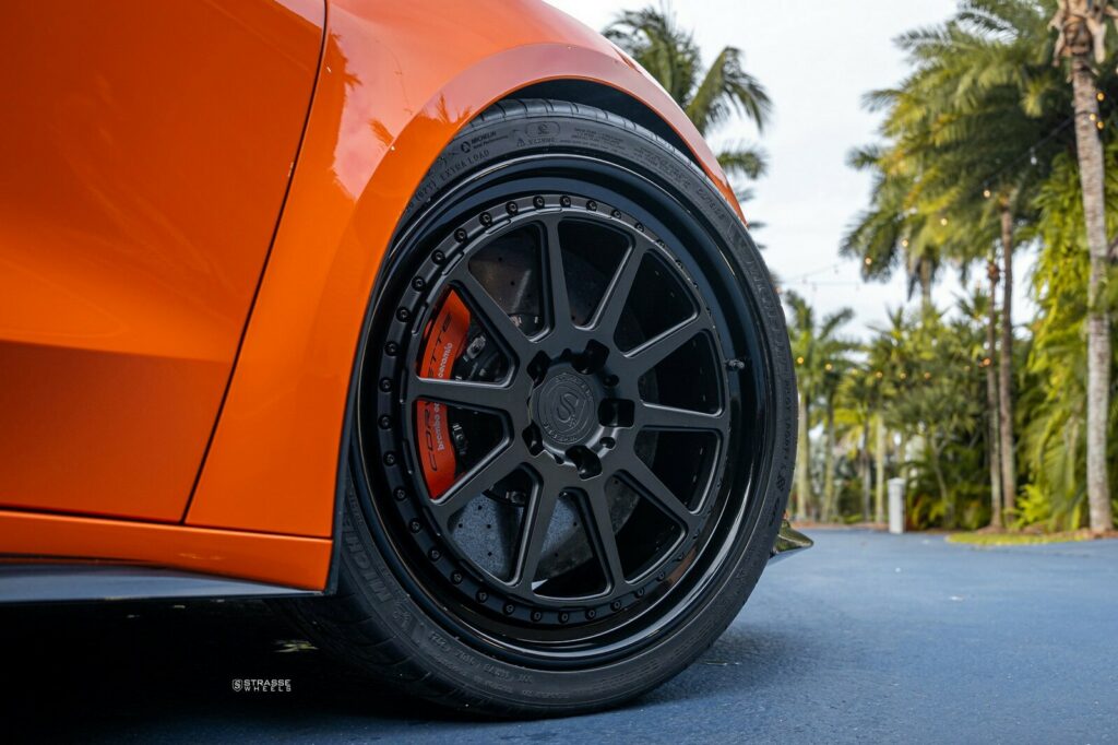 Amplify Orange C8 Corvette Z06 Looks Just As Exotic As An Italian ...