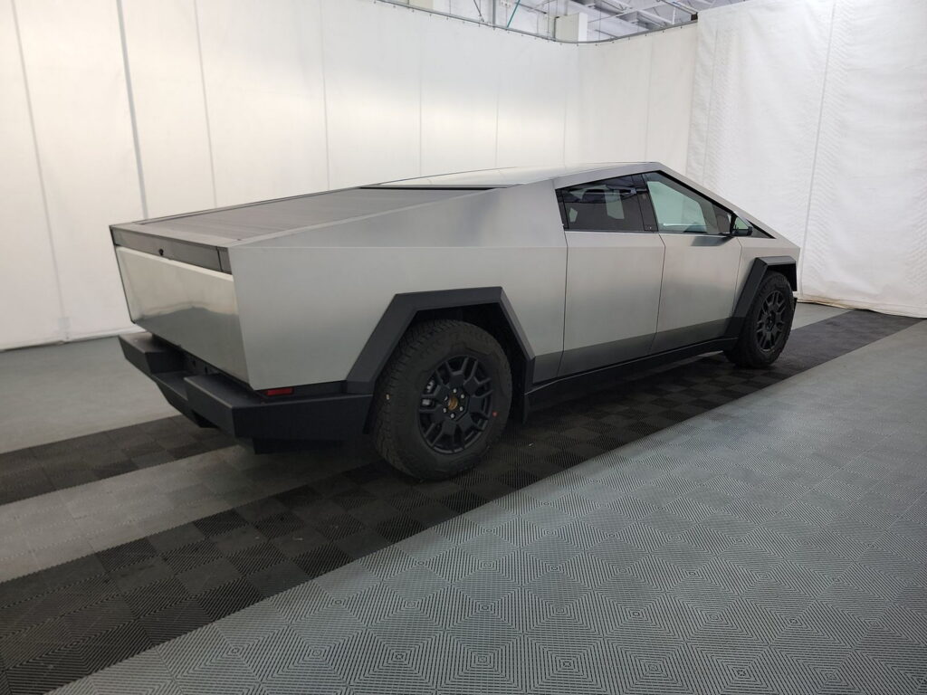 Two More Cybertrucks Auctioned Off, Seller Claims Market Has Already ...