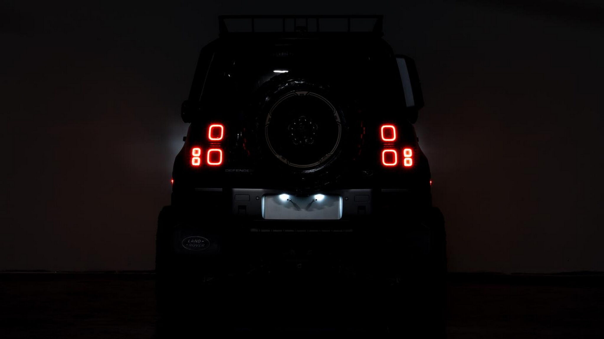 Apocalypse’s Lifted Land Rover Defender Looks Like A Real-Life Tonka ...