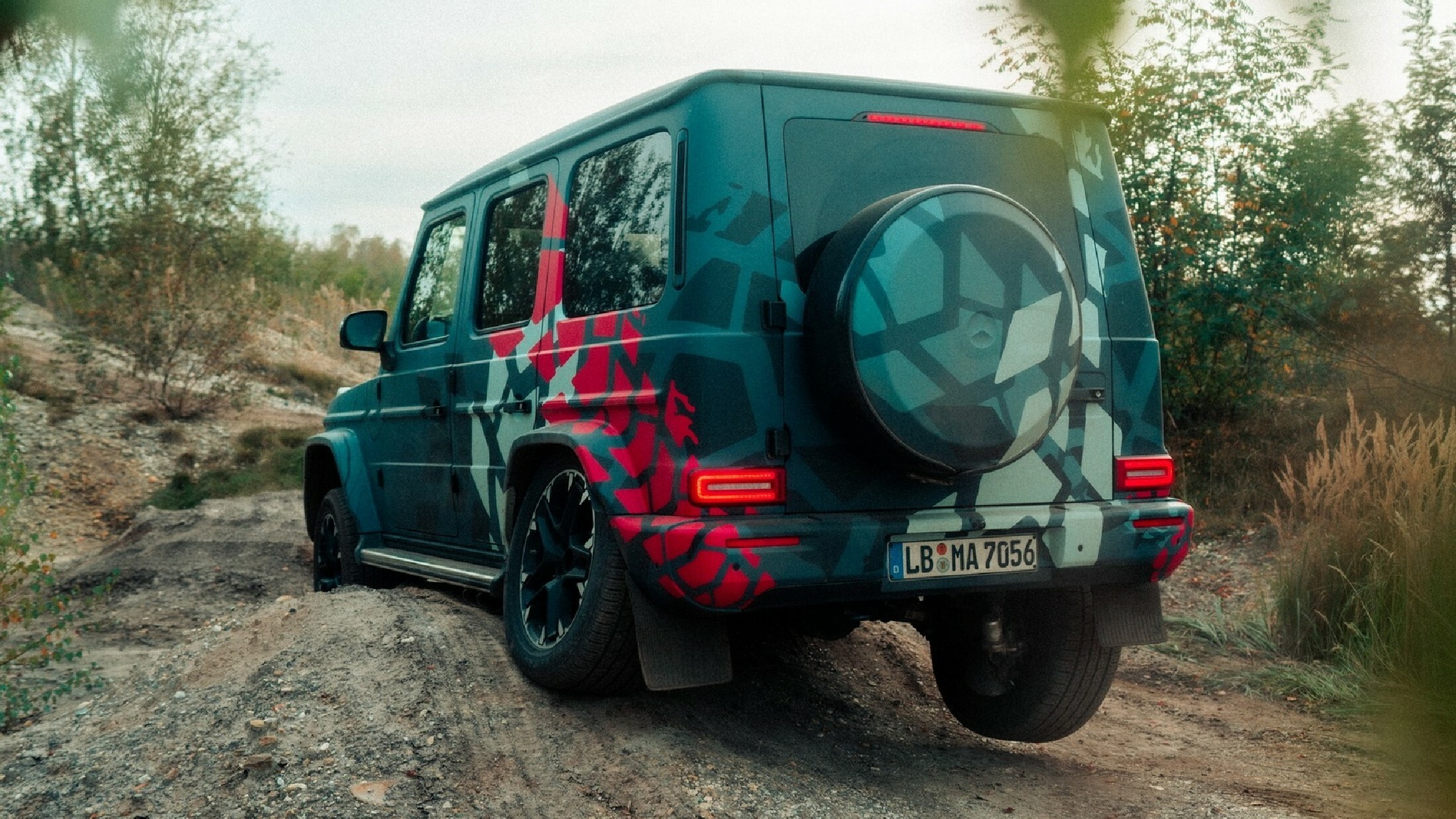 Mercedes Teases Facelifted G500 And AMG G63 Before Imminent Debut ...