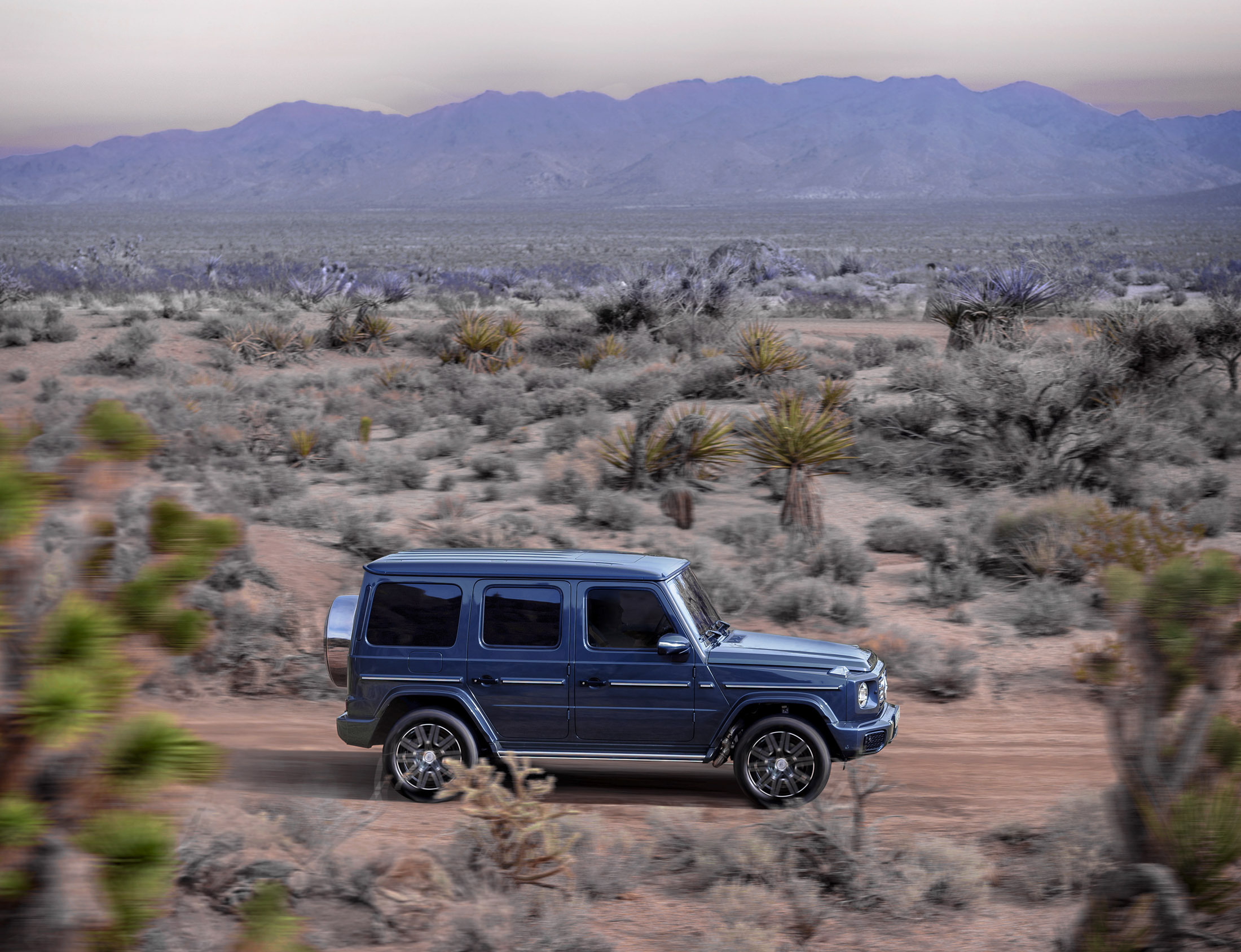 New Mercedes G-Class Gets Hybrid Boost, Virtual Transparent Hood And ...