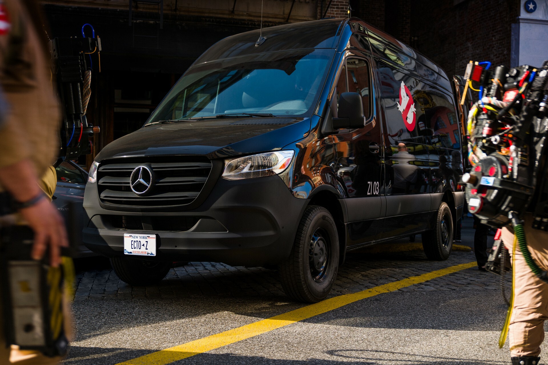 Move Over Ecto-1, Ghostbusters: Frozen Empire To Feature Mercedes ...